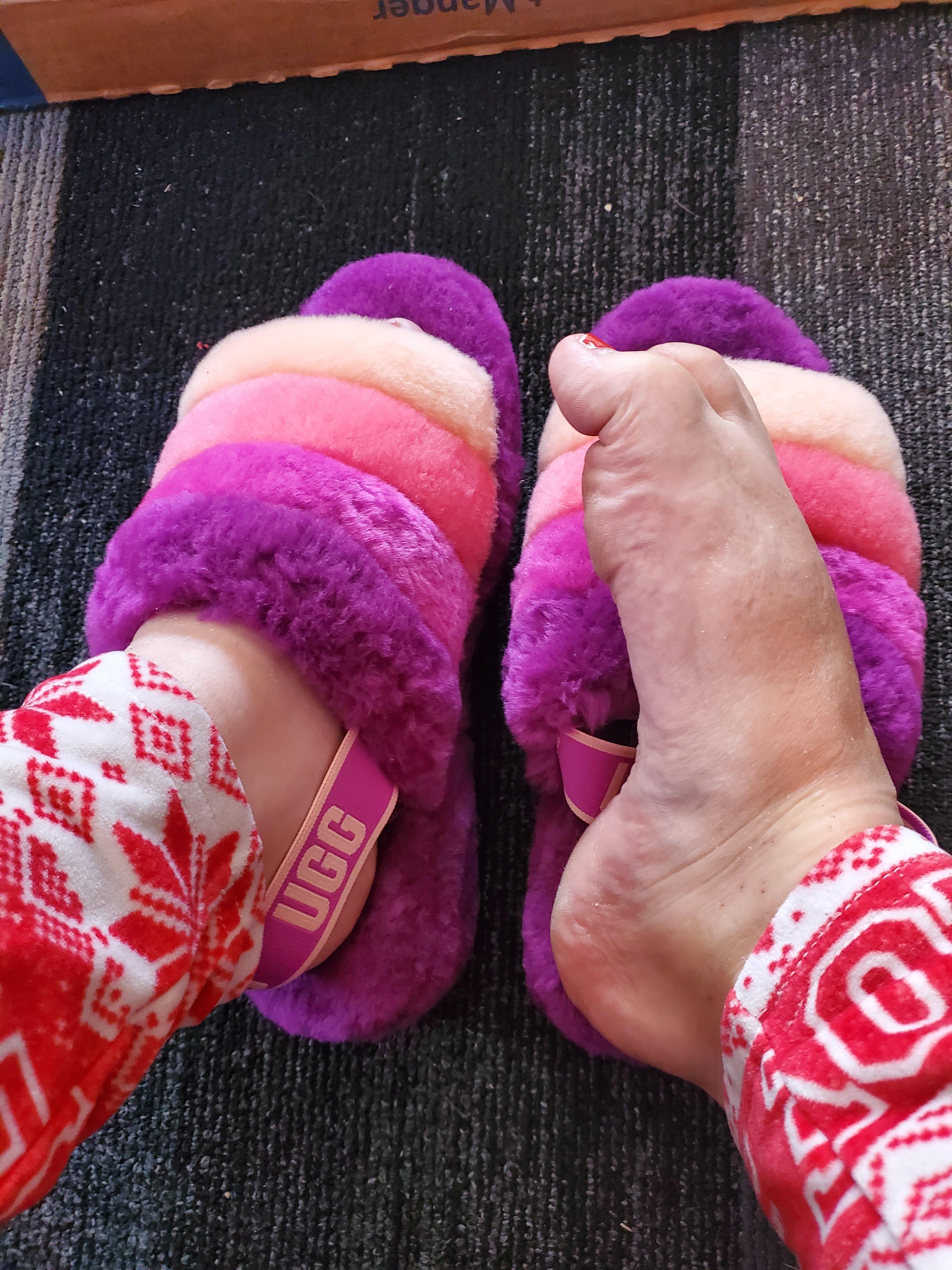 Discover more like FeetToesAndSocks: These perfect arches need worshipping and Related Content ...