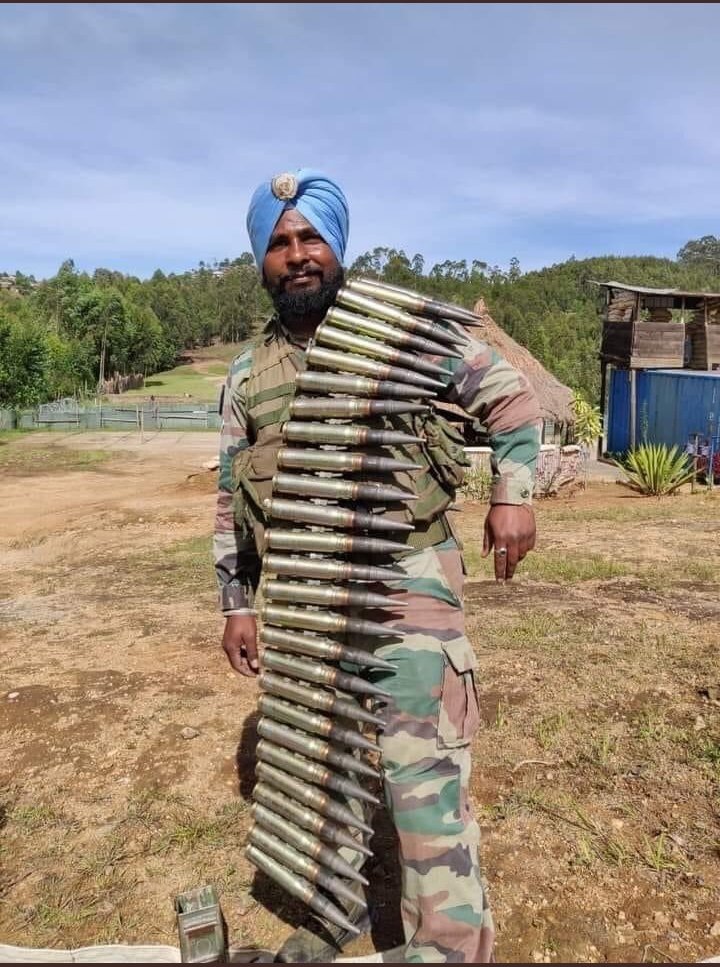 They say Size doesn't matter an Indian Army soldier who begs to differ [123 X 564] | Scrolller