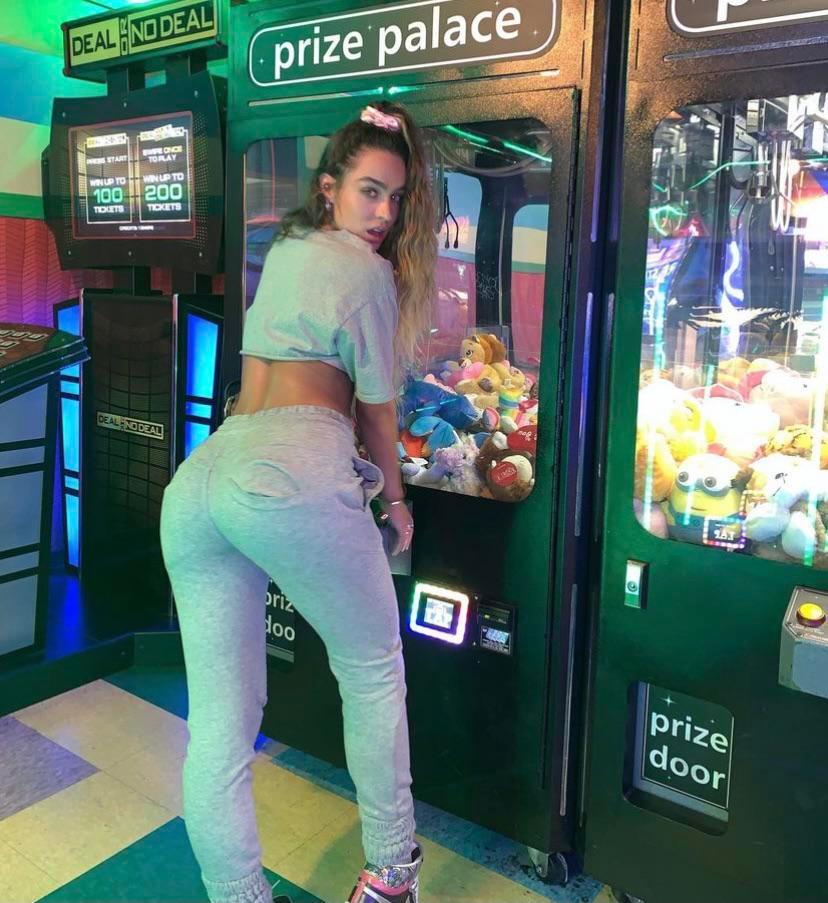 Thicc af | Scrolller