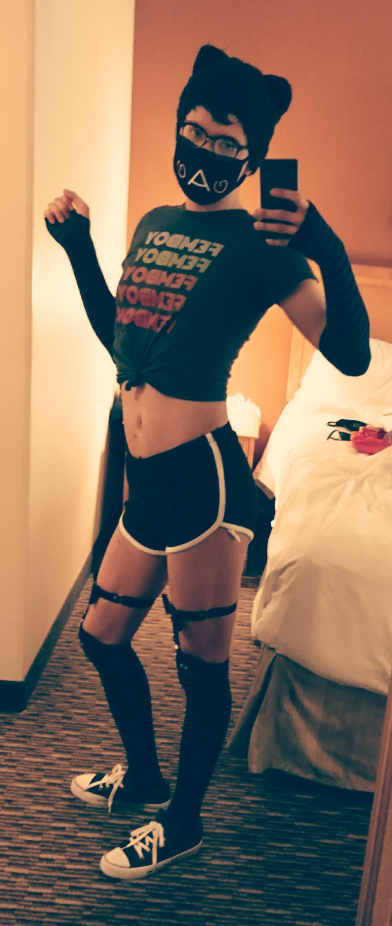 r femboys ur bi fantasy? Lol | Scrolller