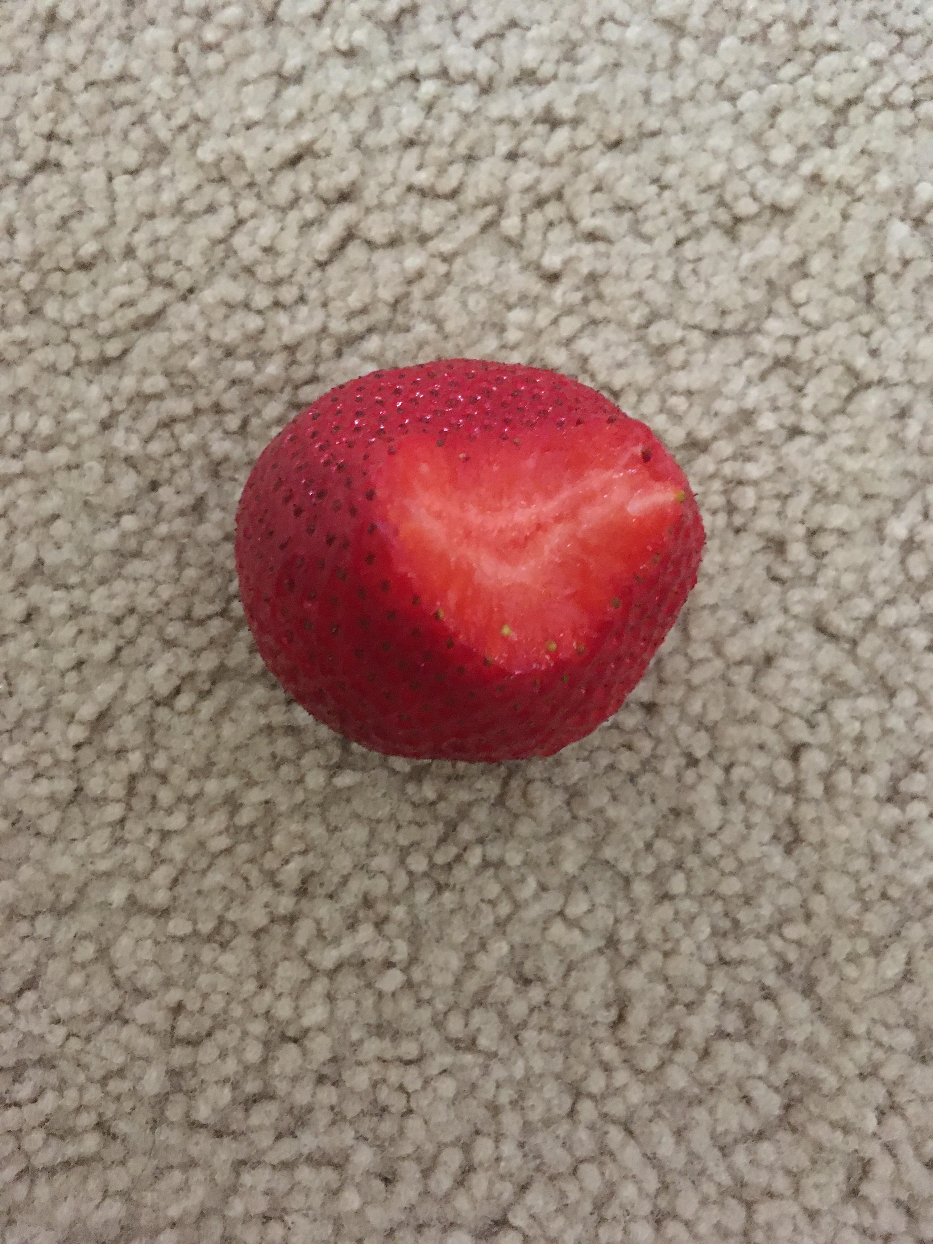 Thicc strawberry | Scrolller