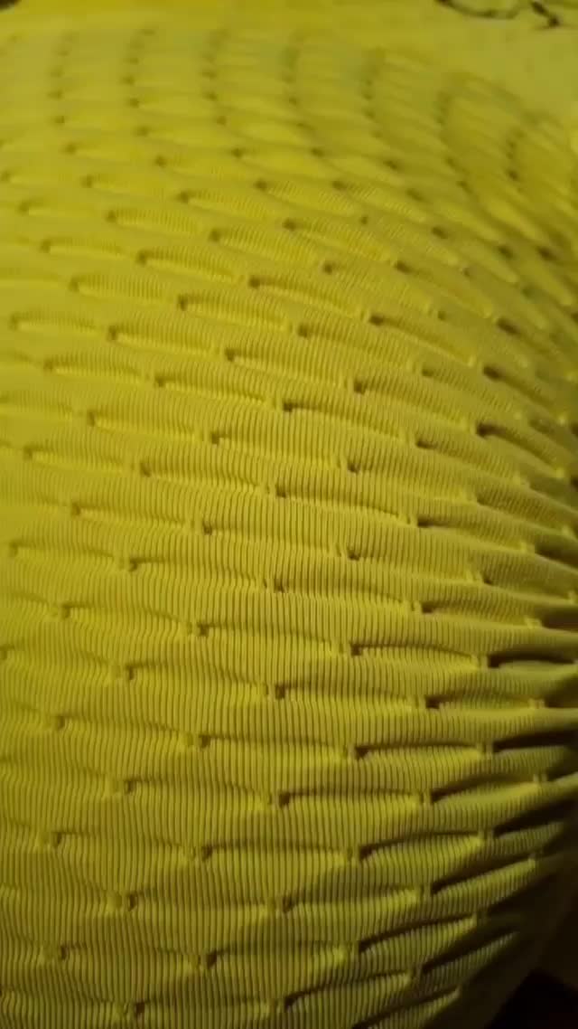 Thick Booty 🍑 Scrolller