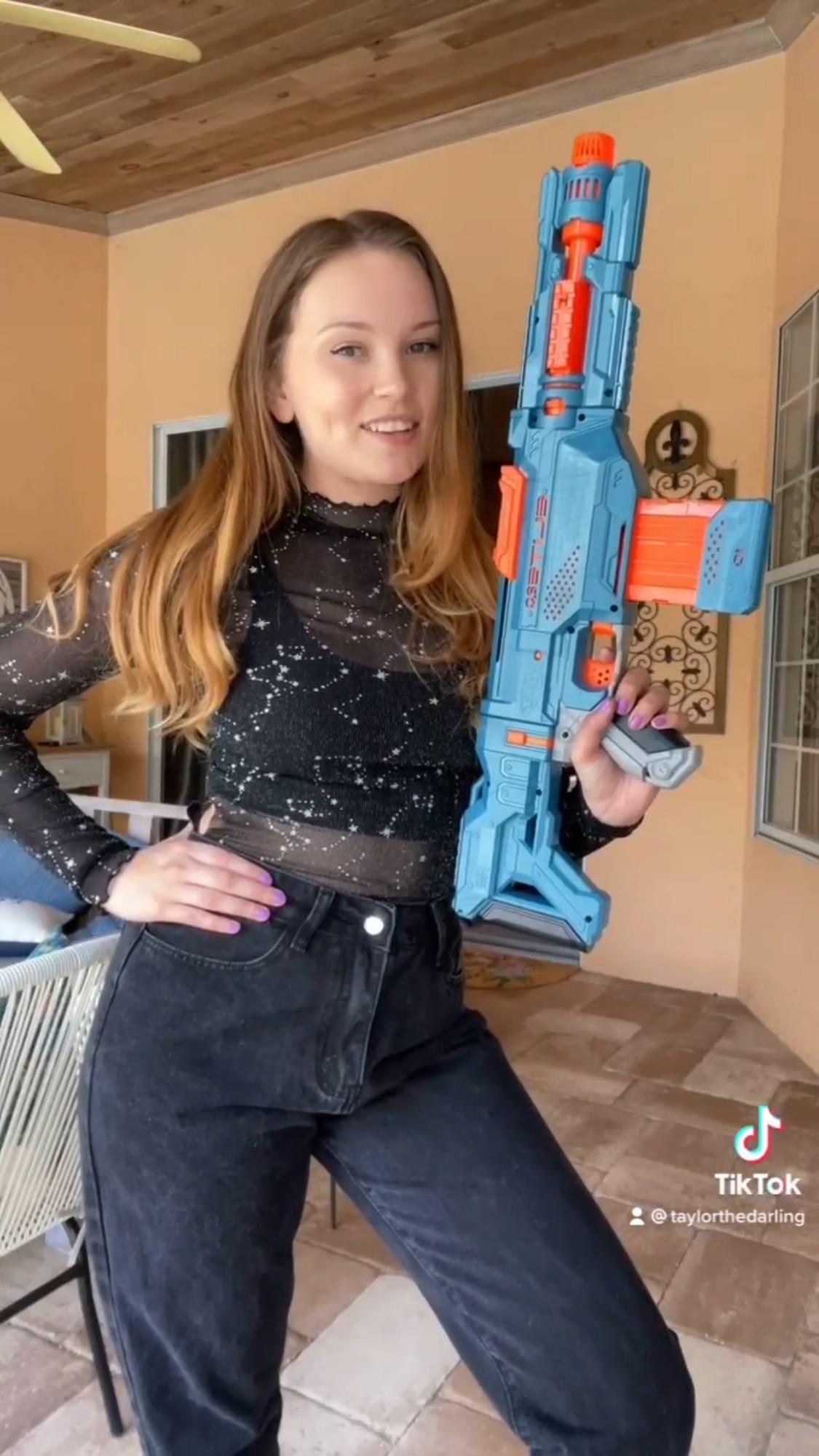 Thick Goddess | Scrolller