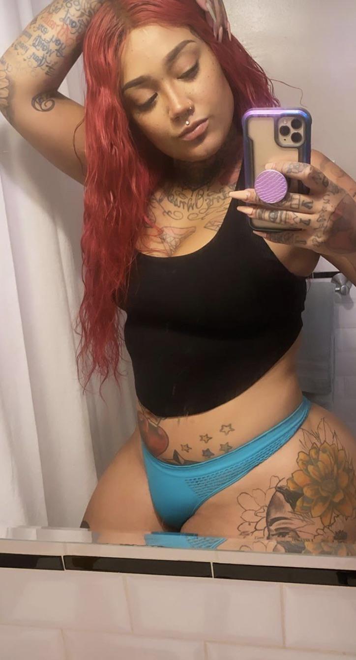 Thick thick | Scrolller