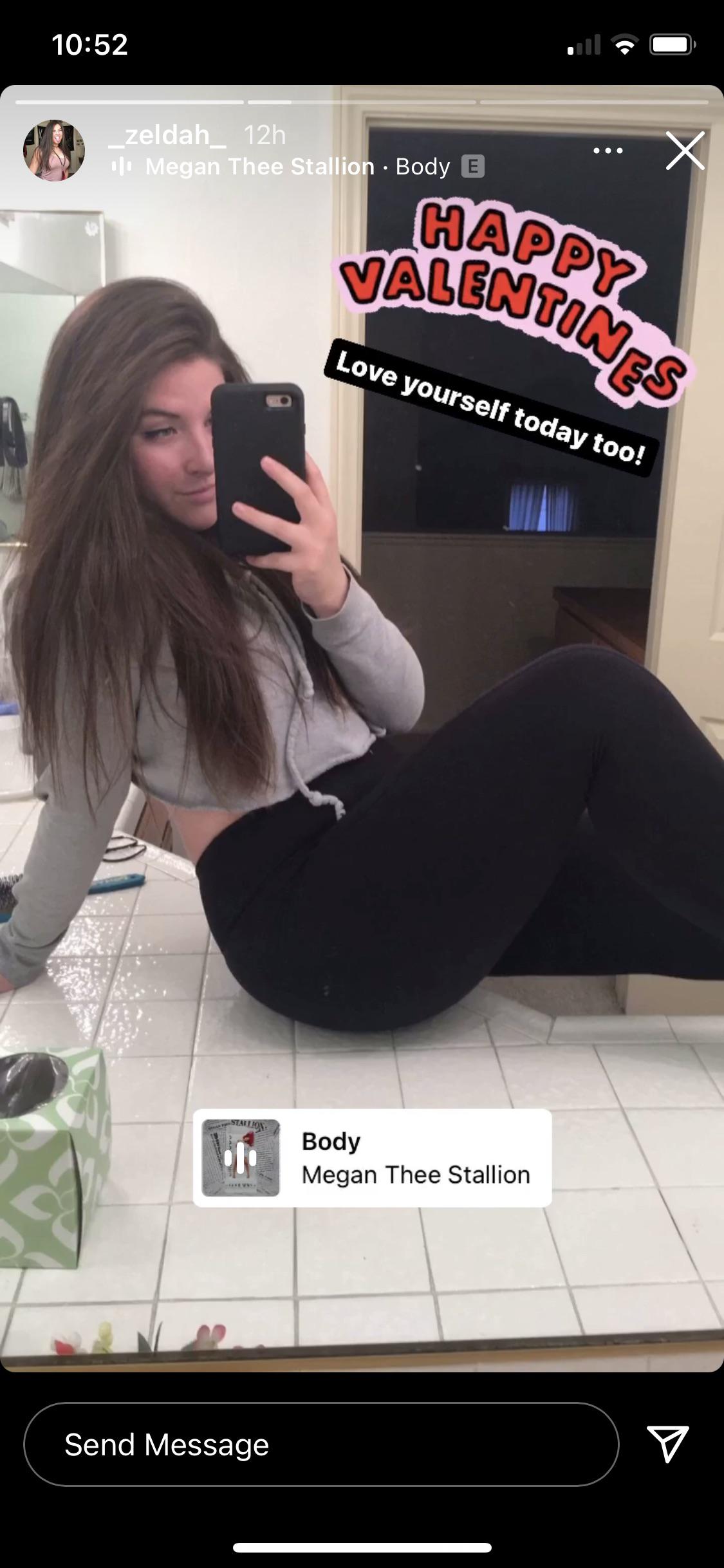 Thick whore | Scrolller