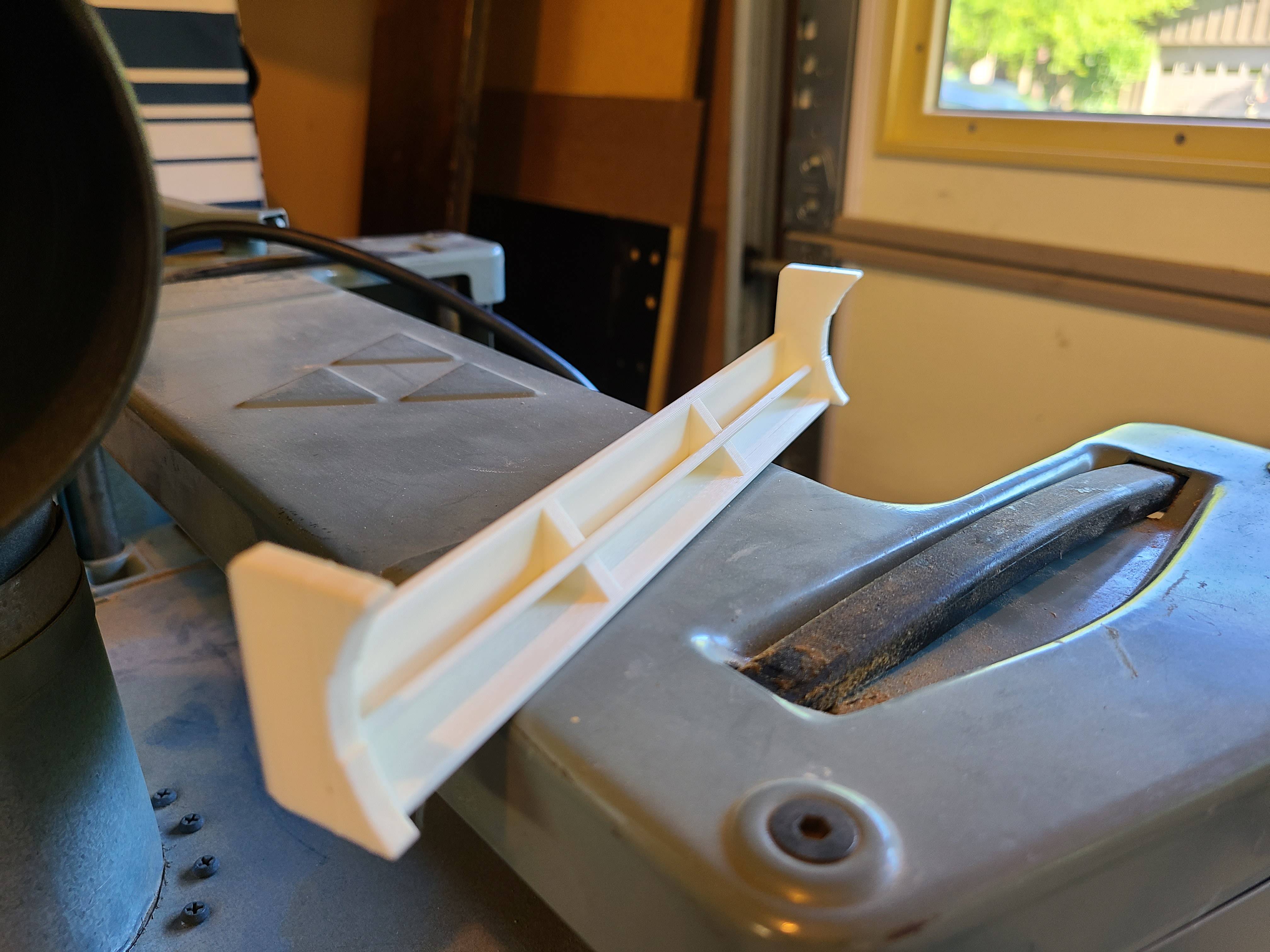 Thickness Planer Blade Setting Jig | Scrolller