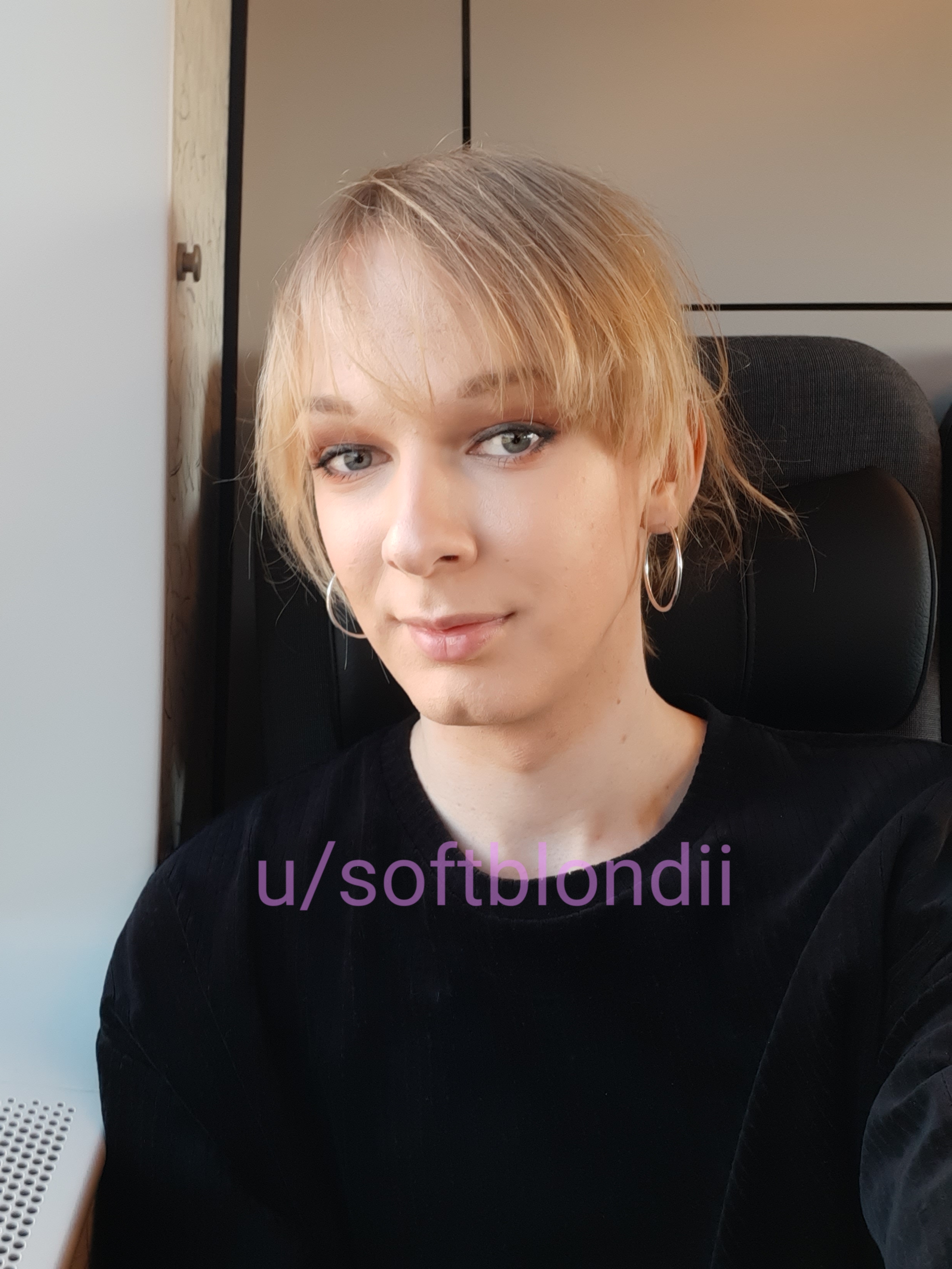 Am i cute? 😊 | Scrolller