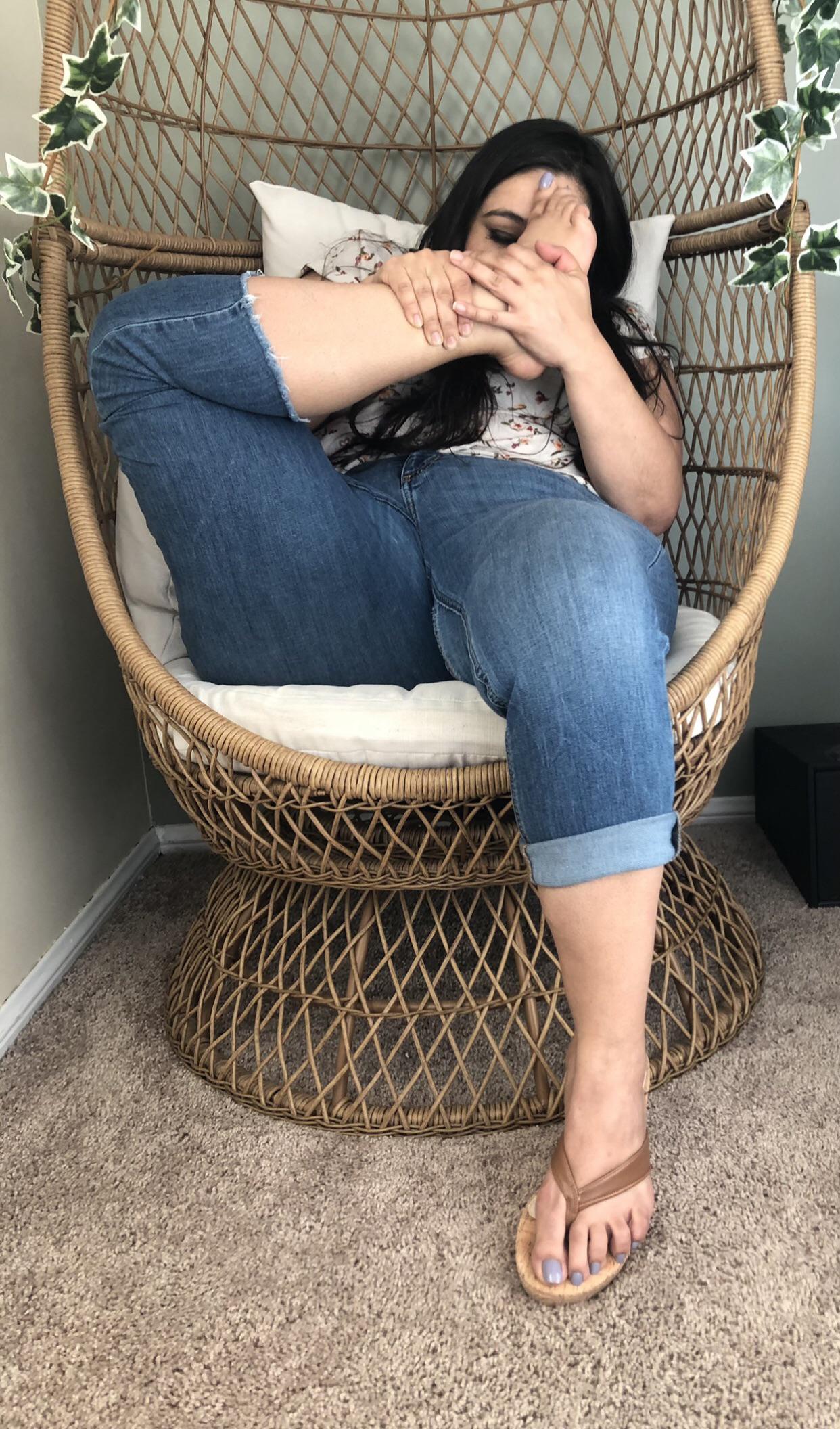 Thinking With My Toes Scrolller