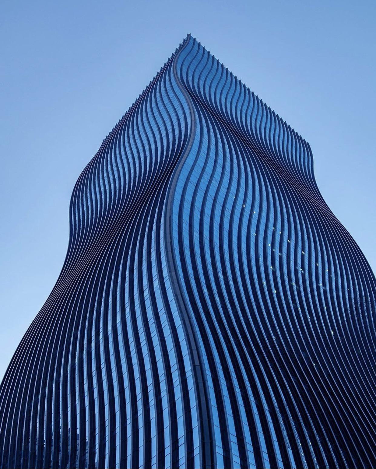 This building is a giant optical illusion | Scrolller