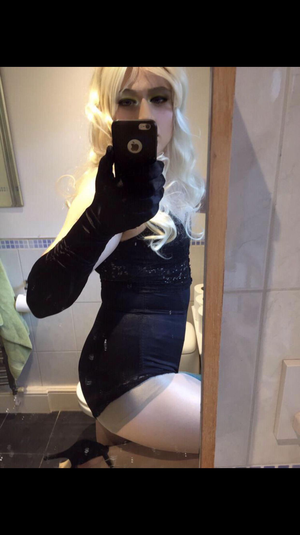 This got me banned from r/crossdressing, I’m a slutty reddit migrant now 🥺 | Scrolller