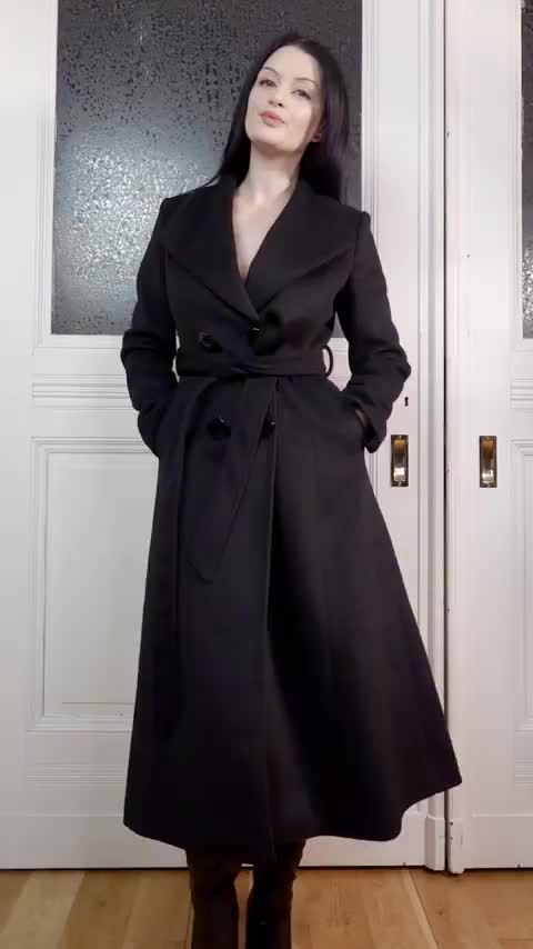 [f 37] likes to wear nothing under her winter coat | Scrolller