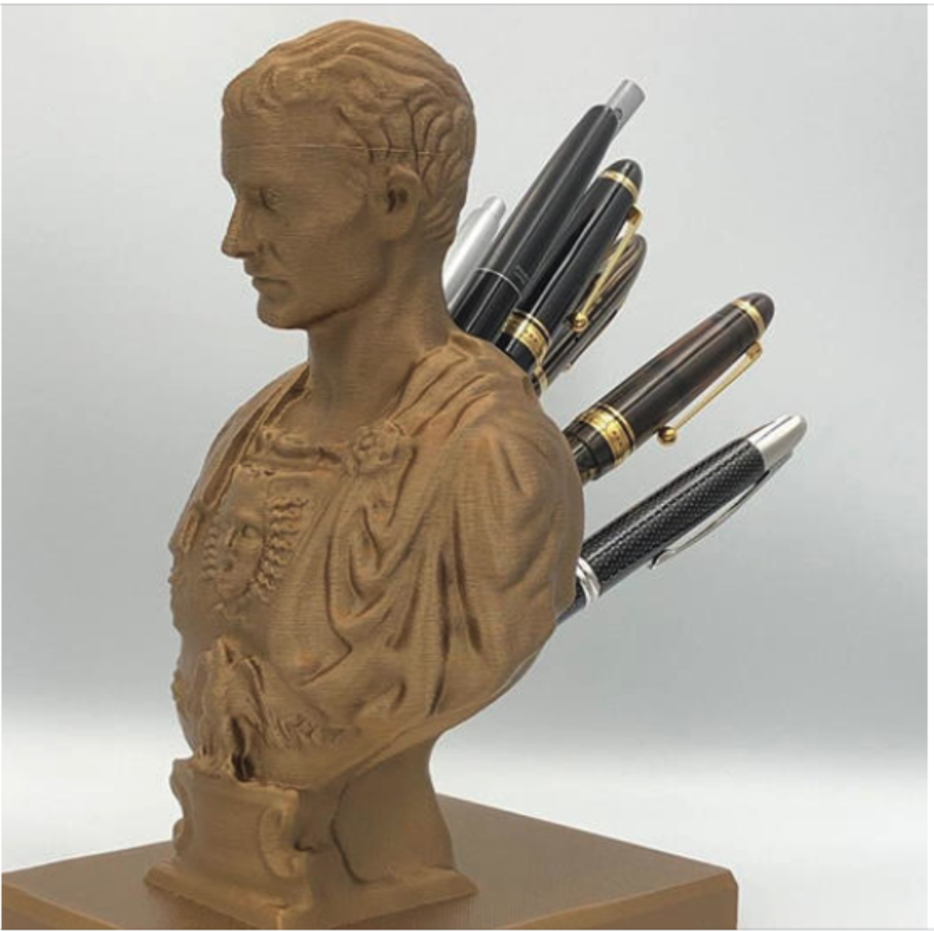This Julius Caesar Pen Holder | Scrolller