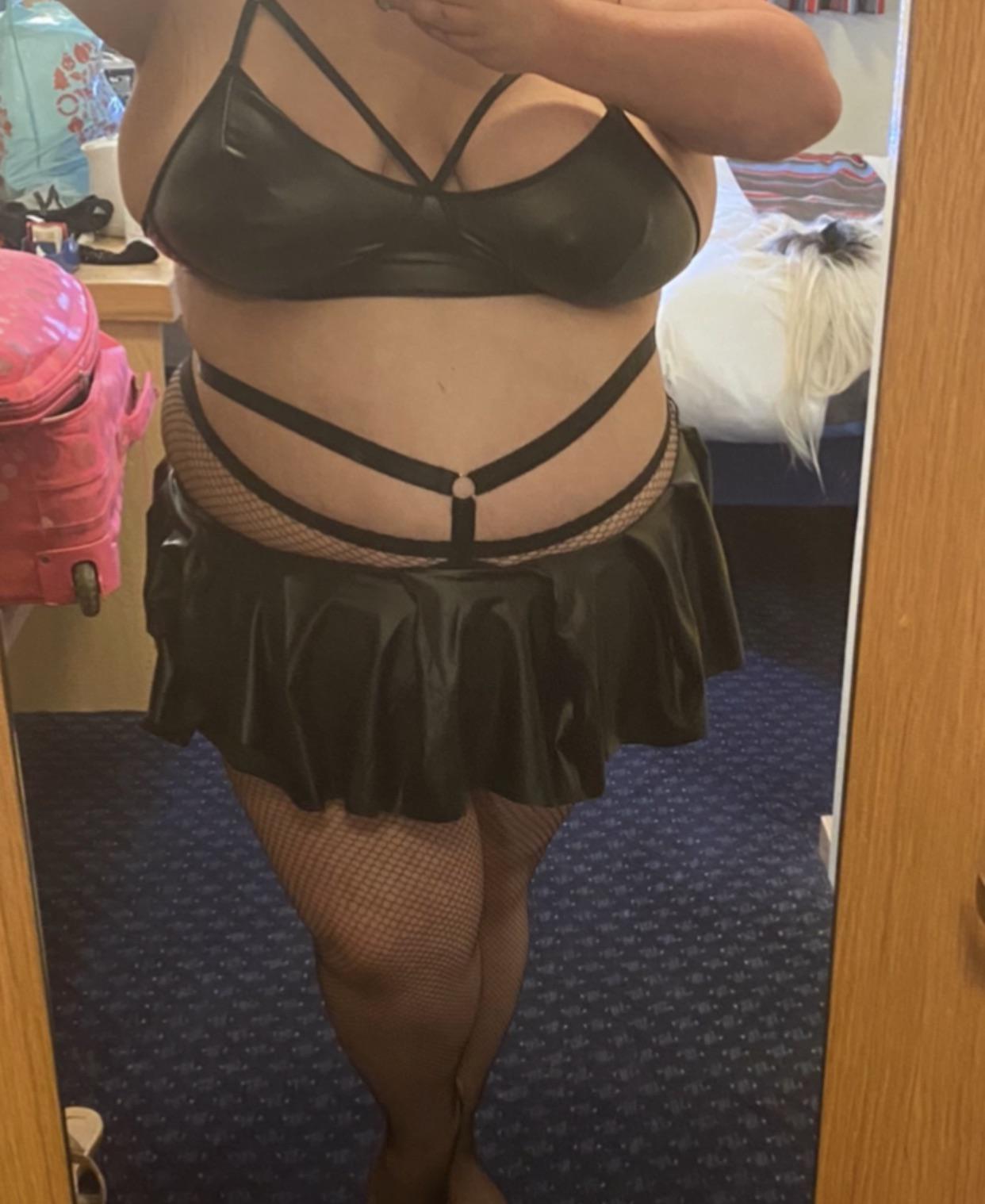 This outfit with fishnets makes me feel so slutty 😈 | Scrolller