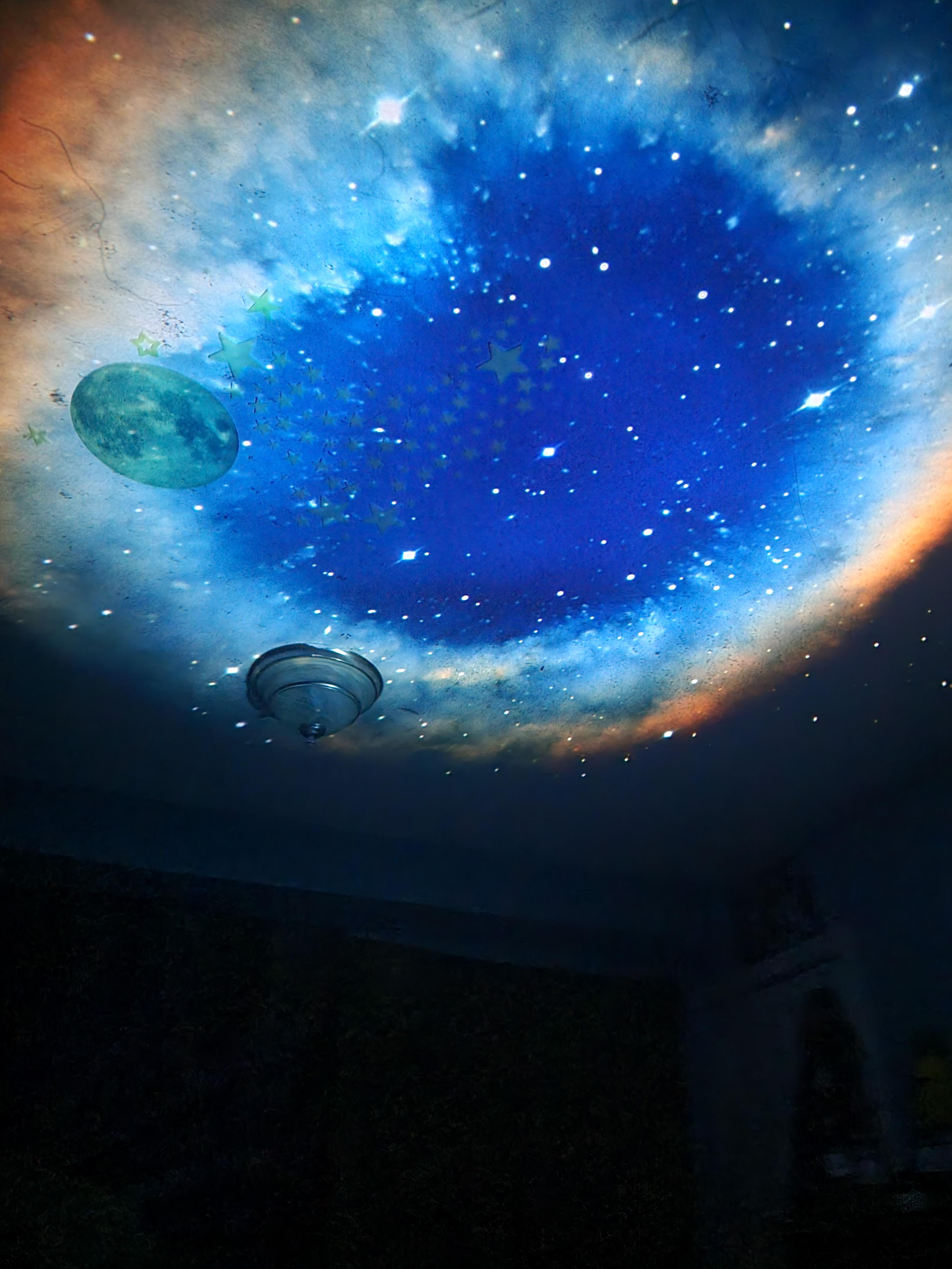 This projector is making my edible high way better | Scrolller