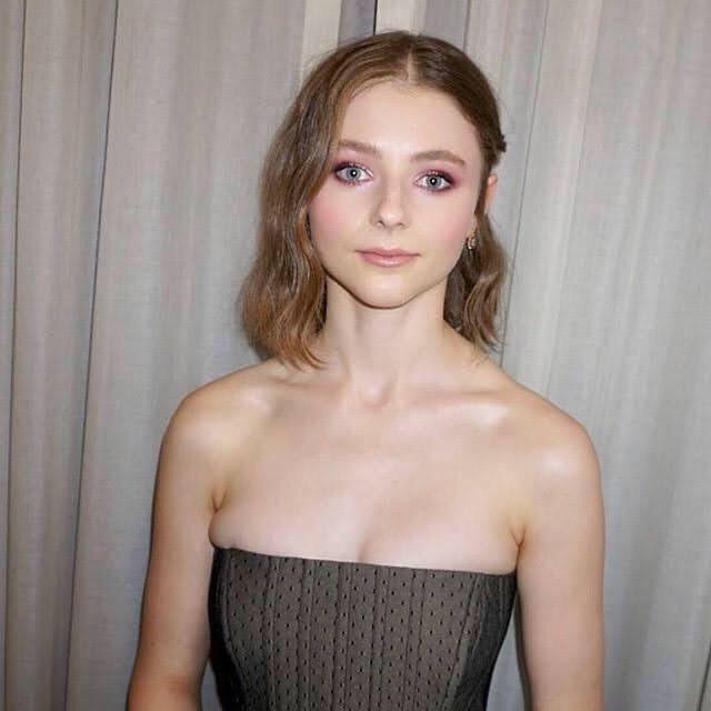 Thomasin McKenzie | Scrolller