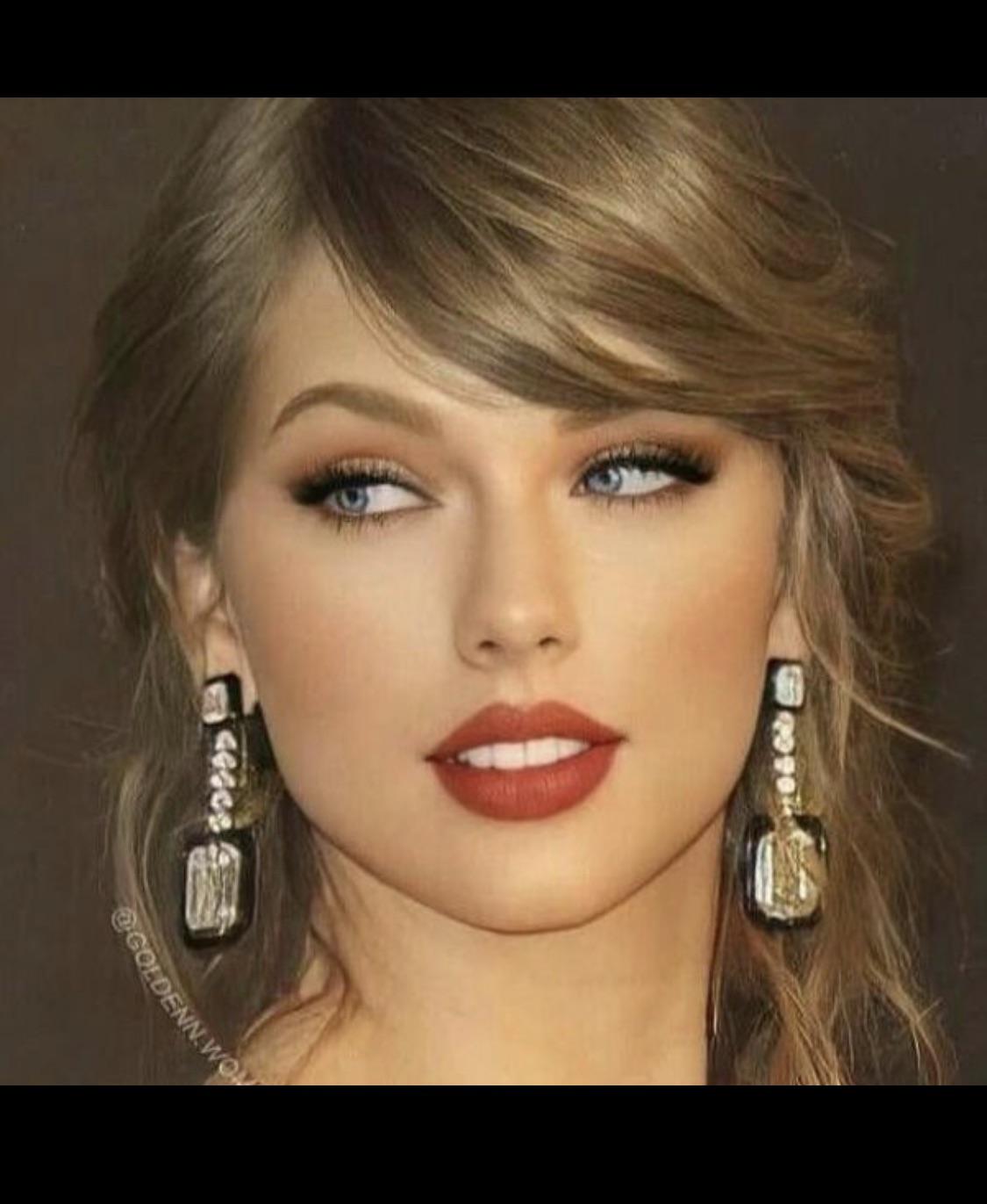 Those lips | Scrolller