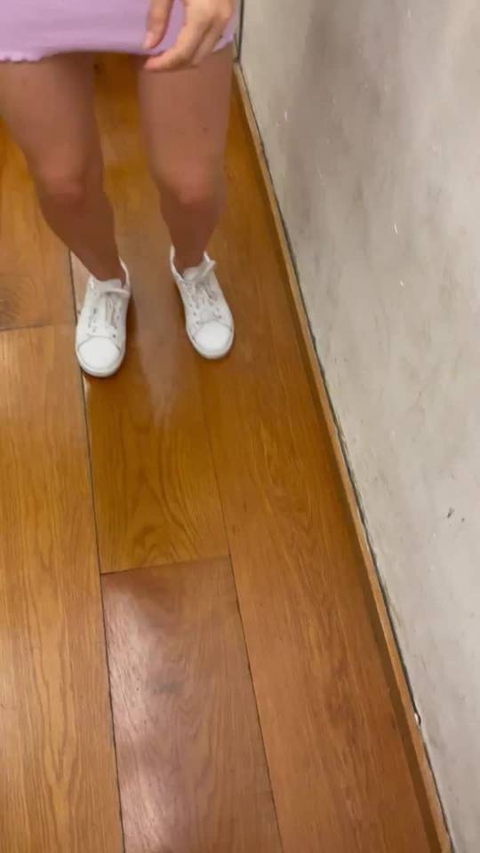 Nothing like getting caught on your knees in the men’s department store change room | Scrolller