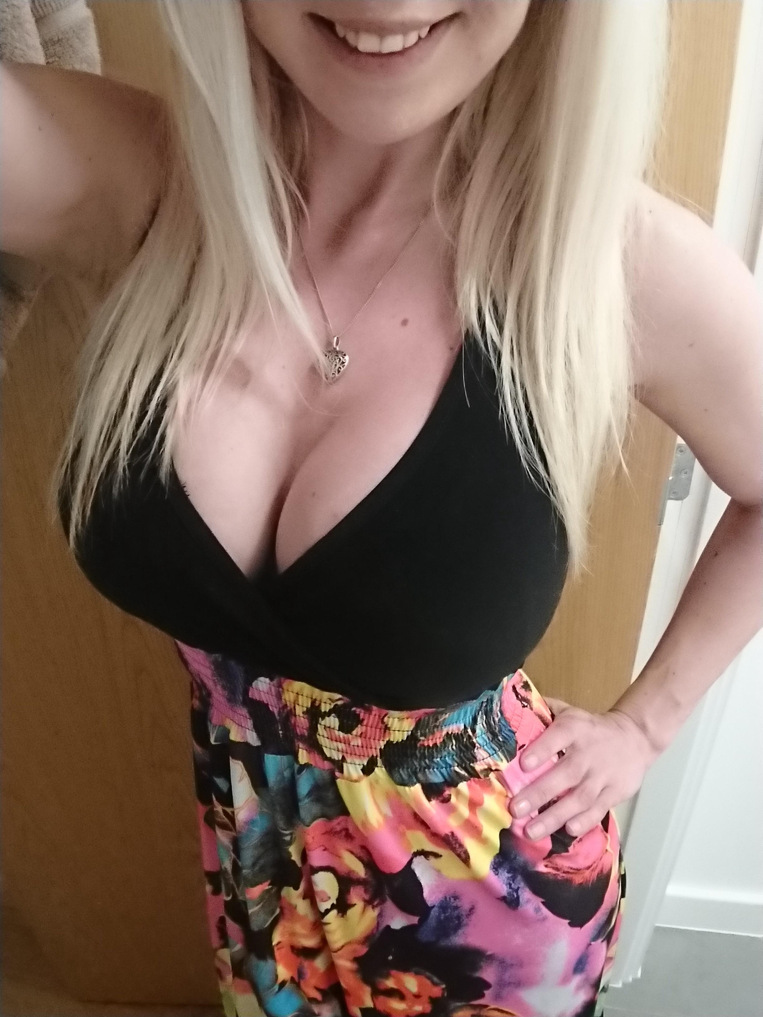 Thought you might appreciate my outfit today 😘 | Scrolller Thought you might appreciate my outfit today 😘 | Scrolller