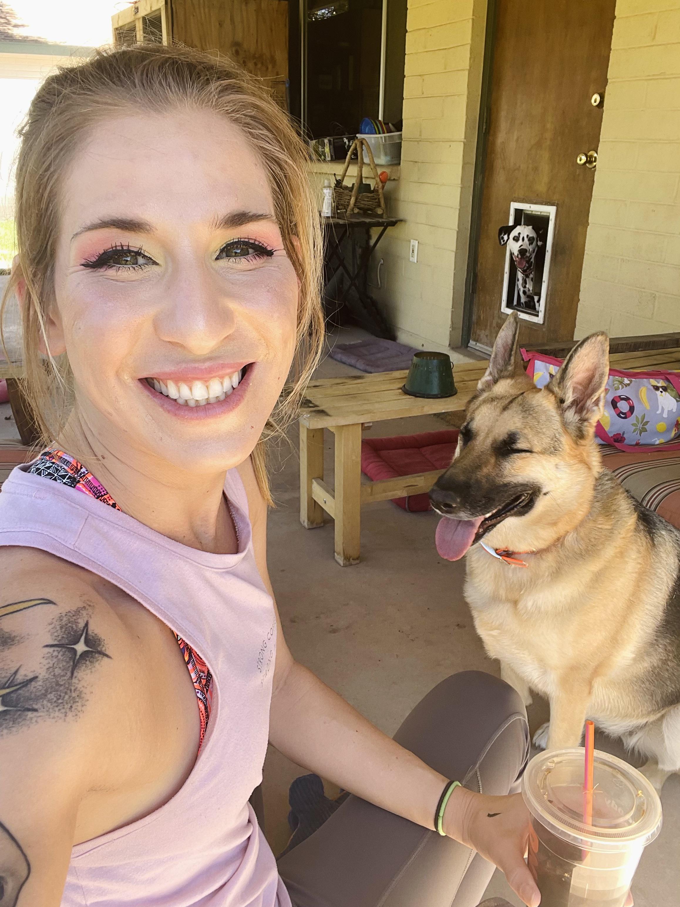 Three Happy Girls 🥰 Scrolller