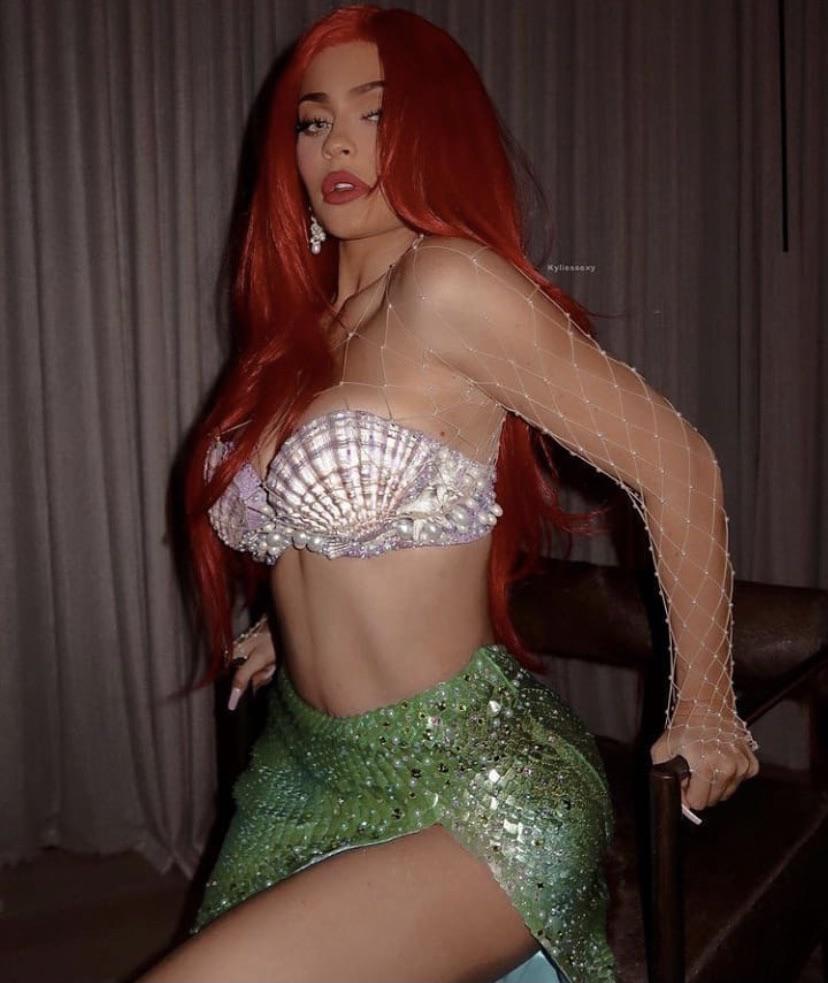 Throwback | Scrolller