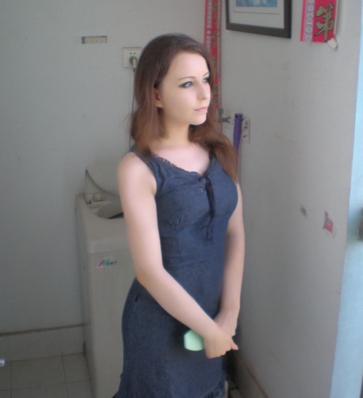 Throwback picture : Melina J, 2013 | Scrolller