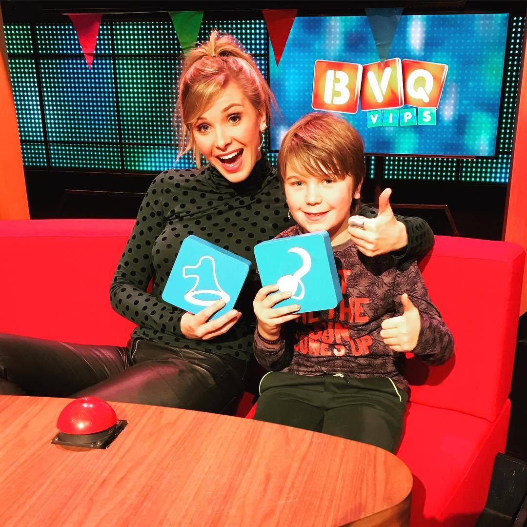 Thumbs up | Scrolller