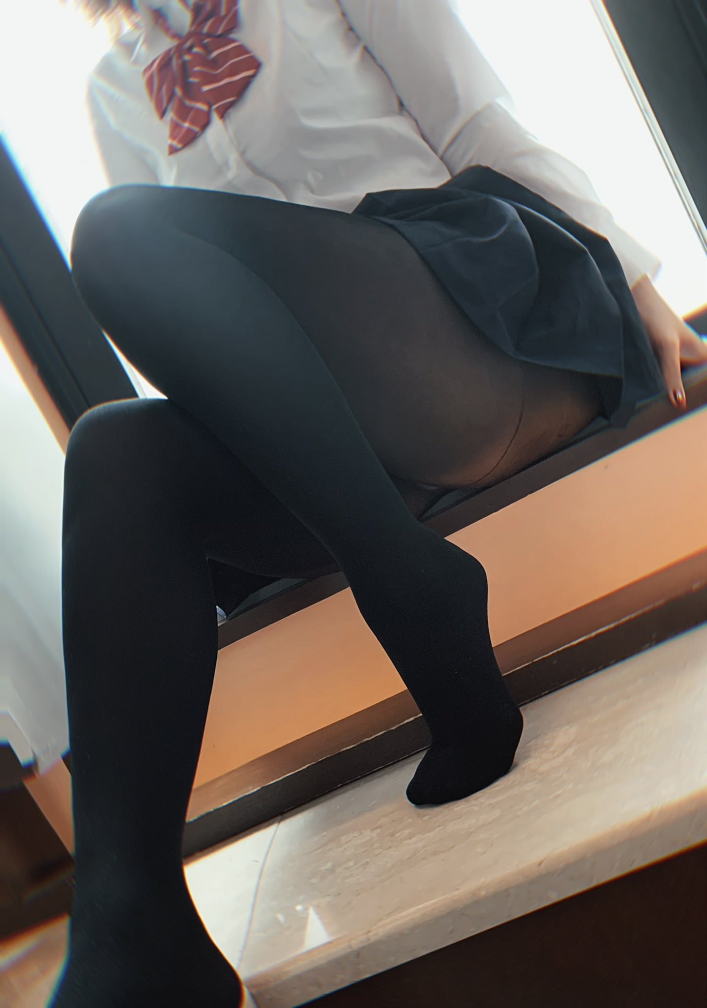 Tights Scrolller