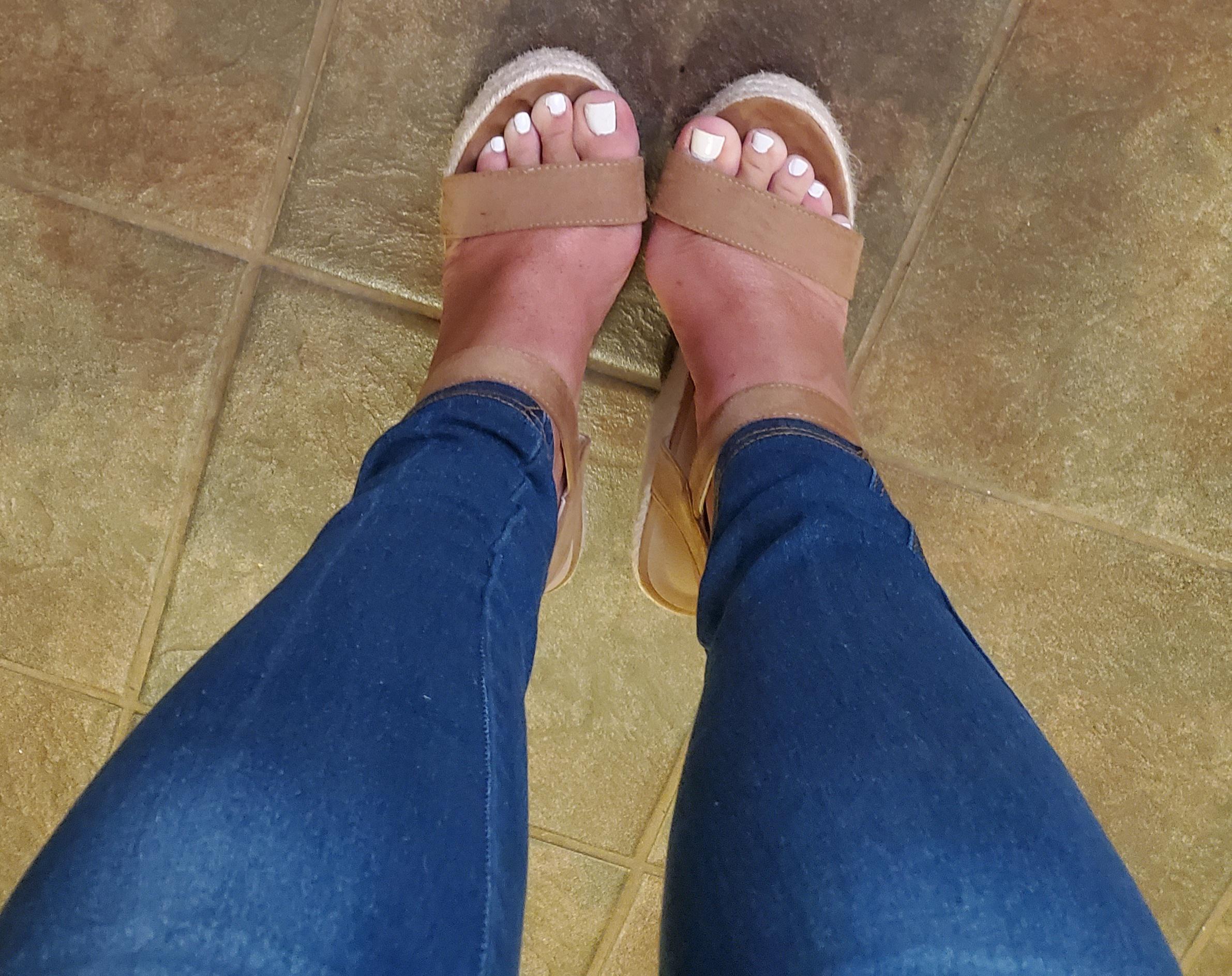 Tippy toes | Scrolller