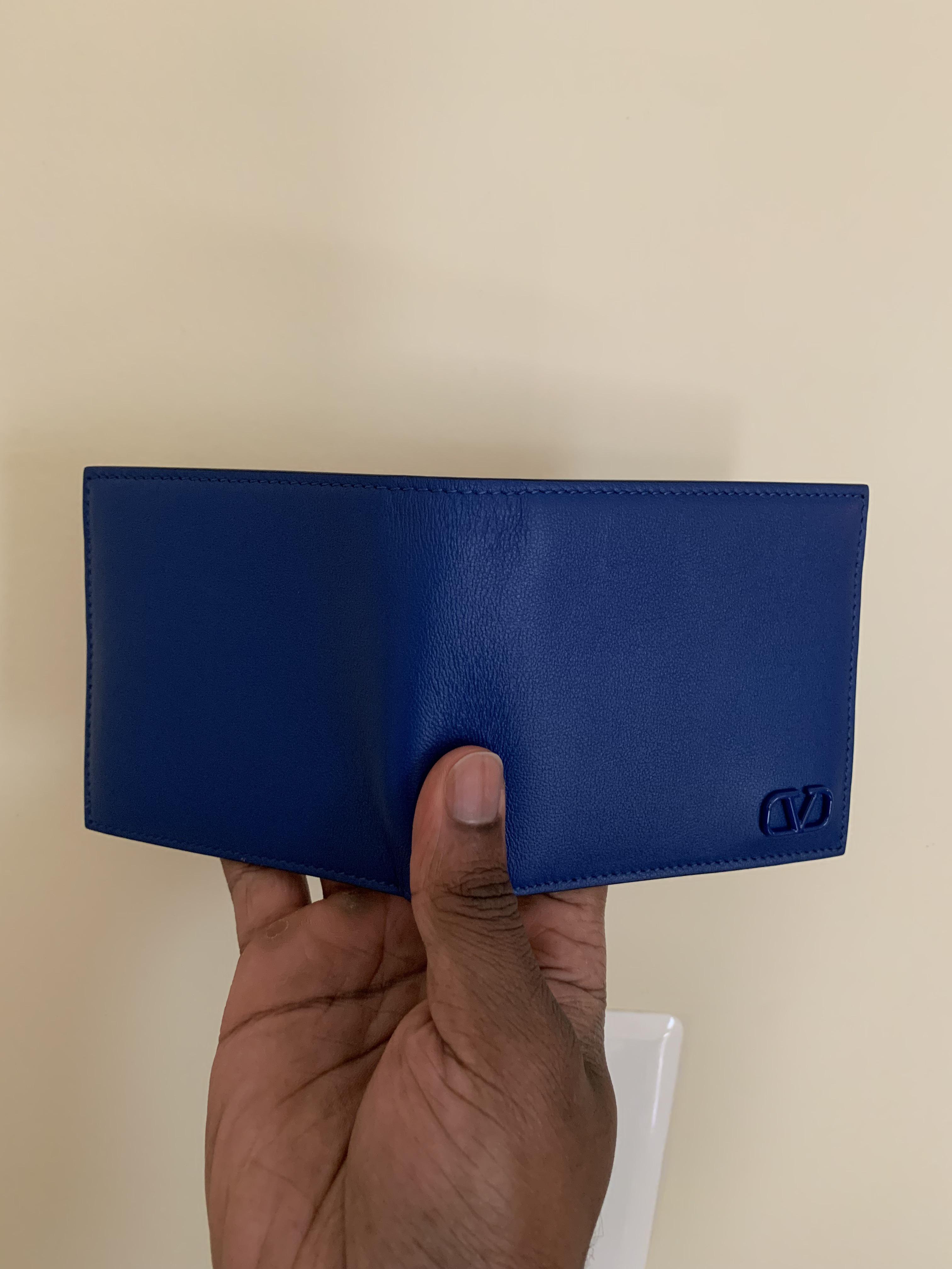 tips to clean this valentino leather wallet? | Scrolller