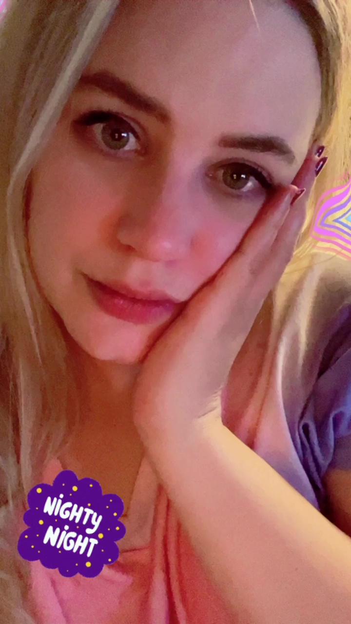 Tired beauty. | Scrolller