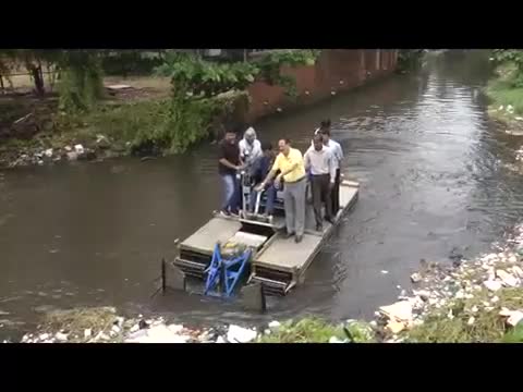 Titanic moment | Scrolller