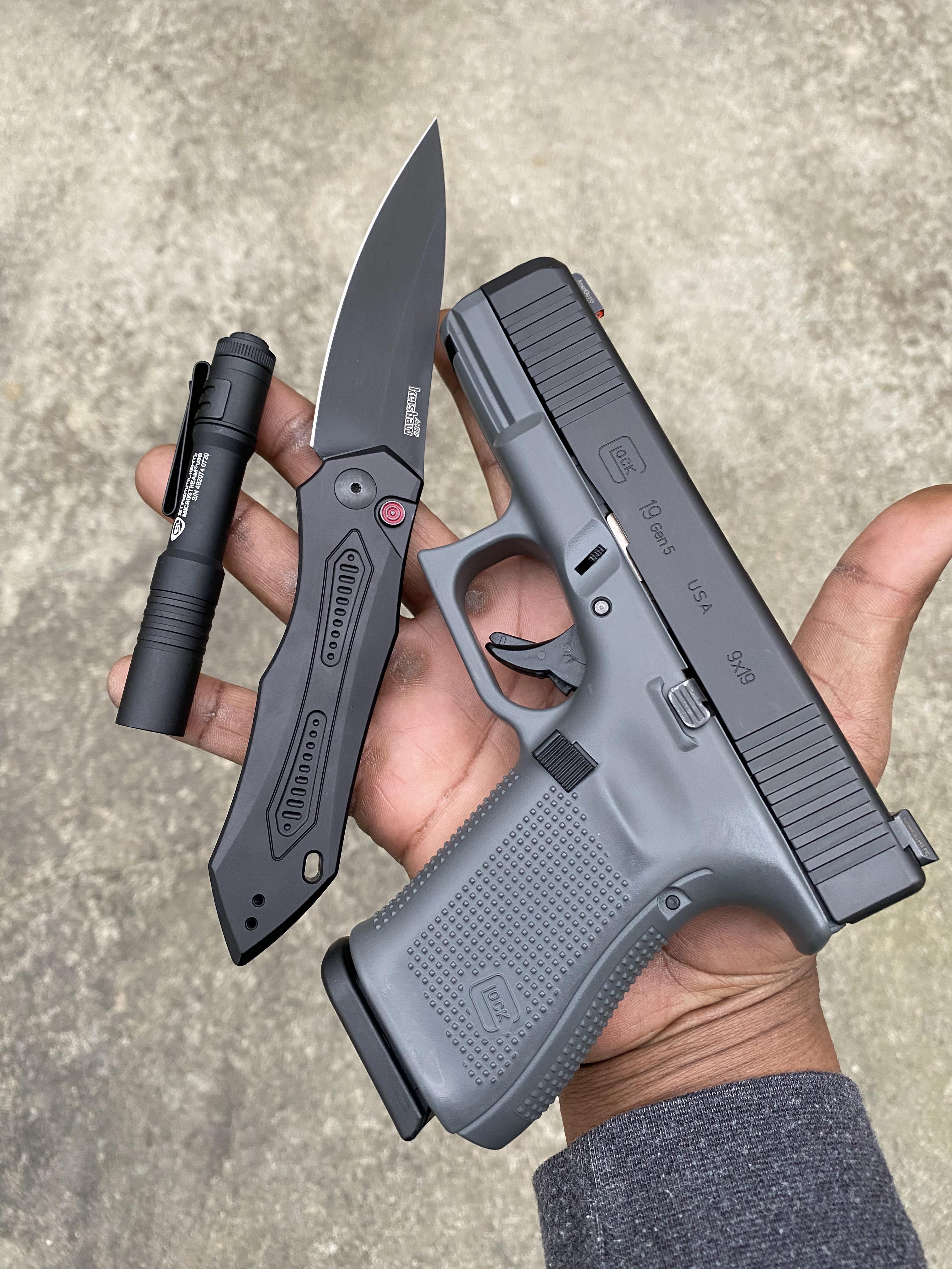 Today’s carry...simple, yet solid | Scrolller
