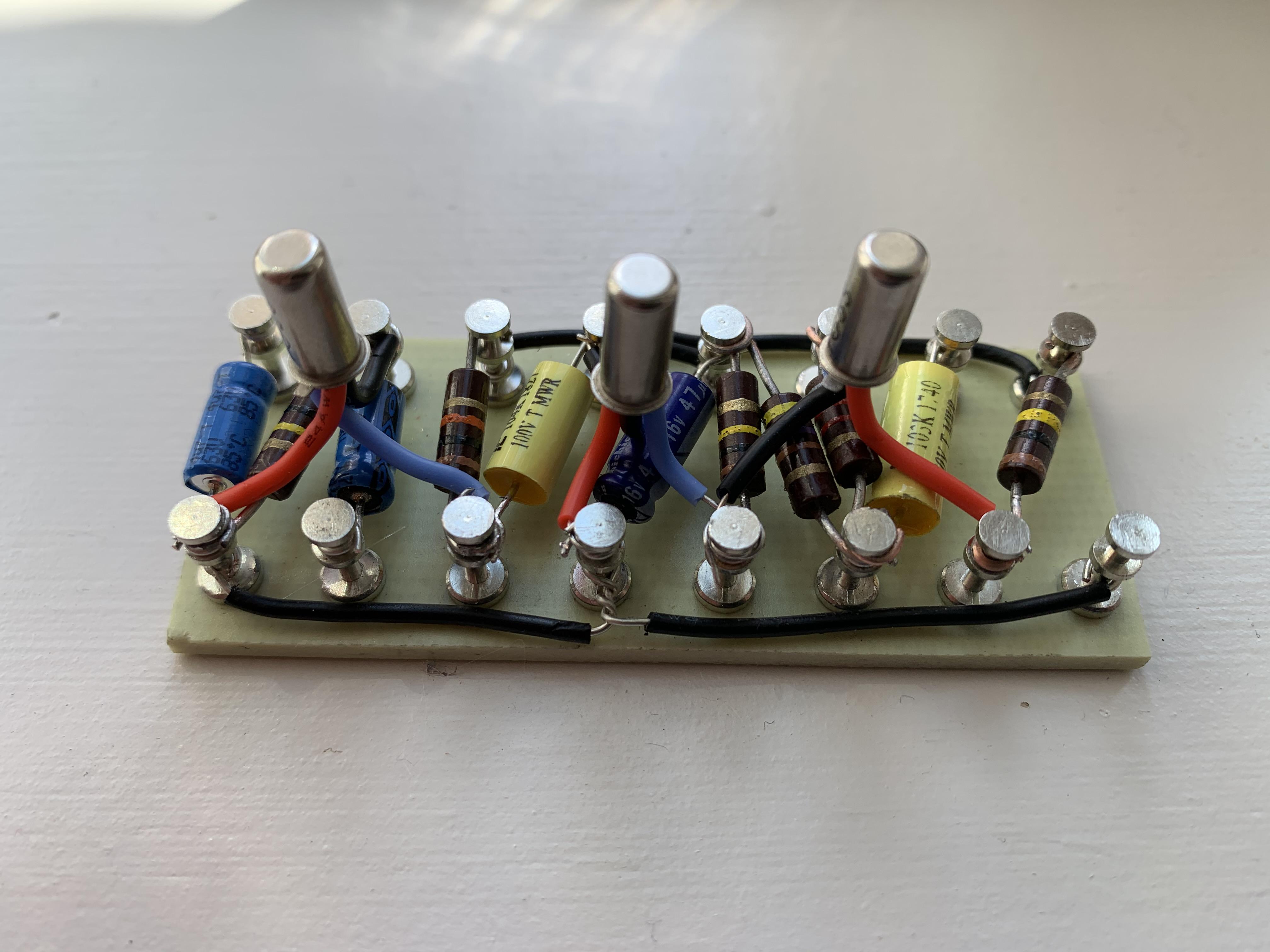 Tone Bender Old School | Scrolller