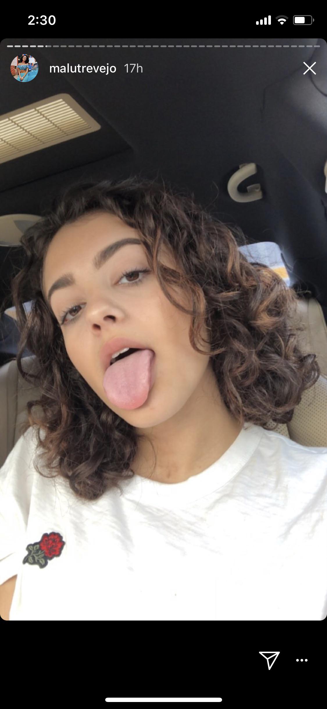 Tongue 🤤 Scrolller 4577