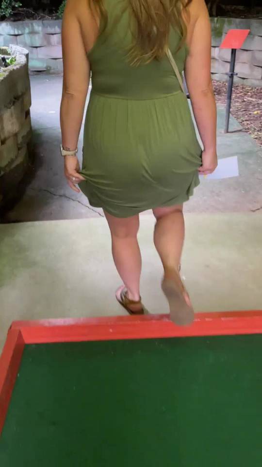 Too distracting for Putt-Putt or par for the course? | Scrolller