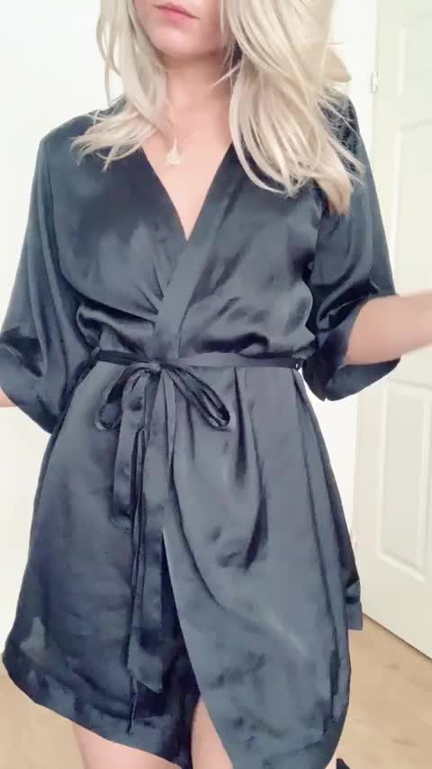 Took A Little Break From Studying To Share My Naked Body With You | Scrolller