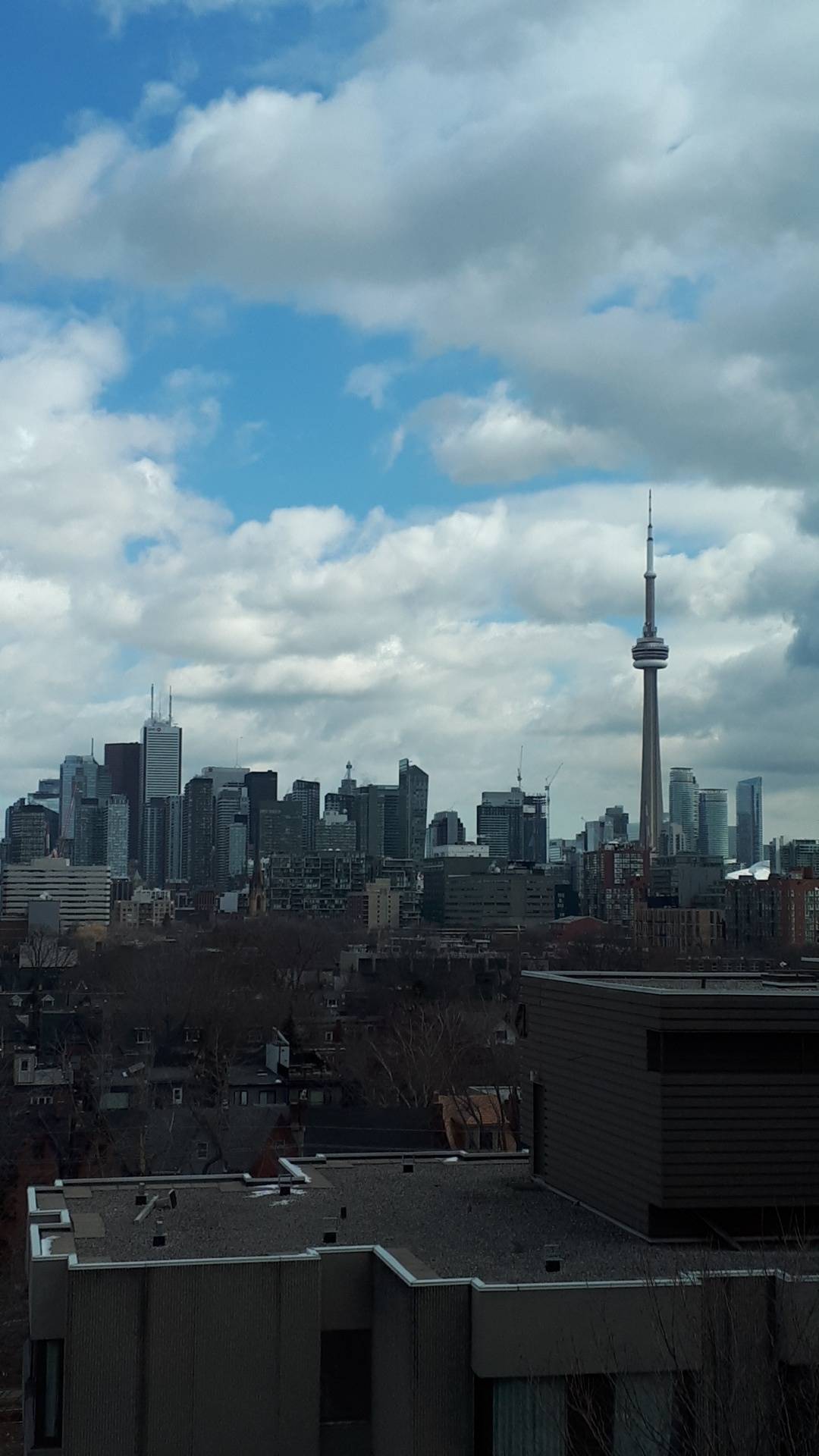 Toronto skyline | Scrolller