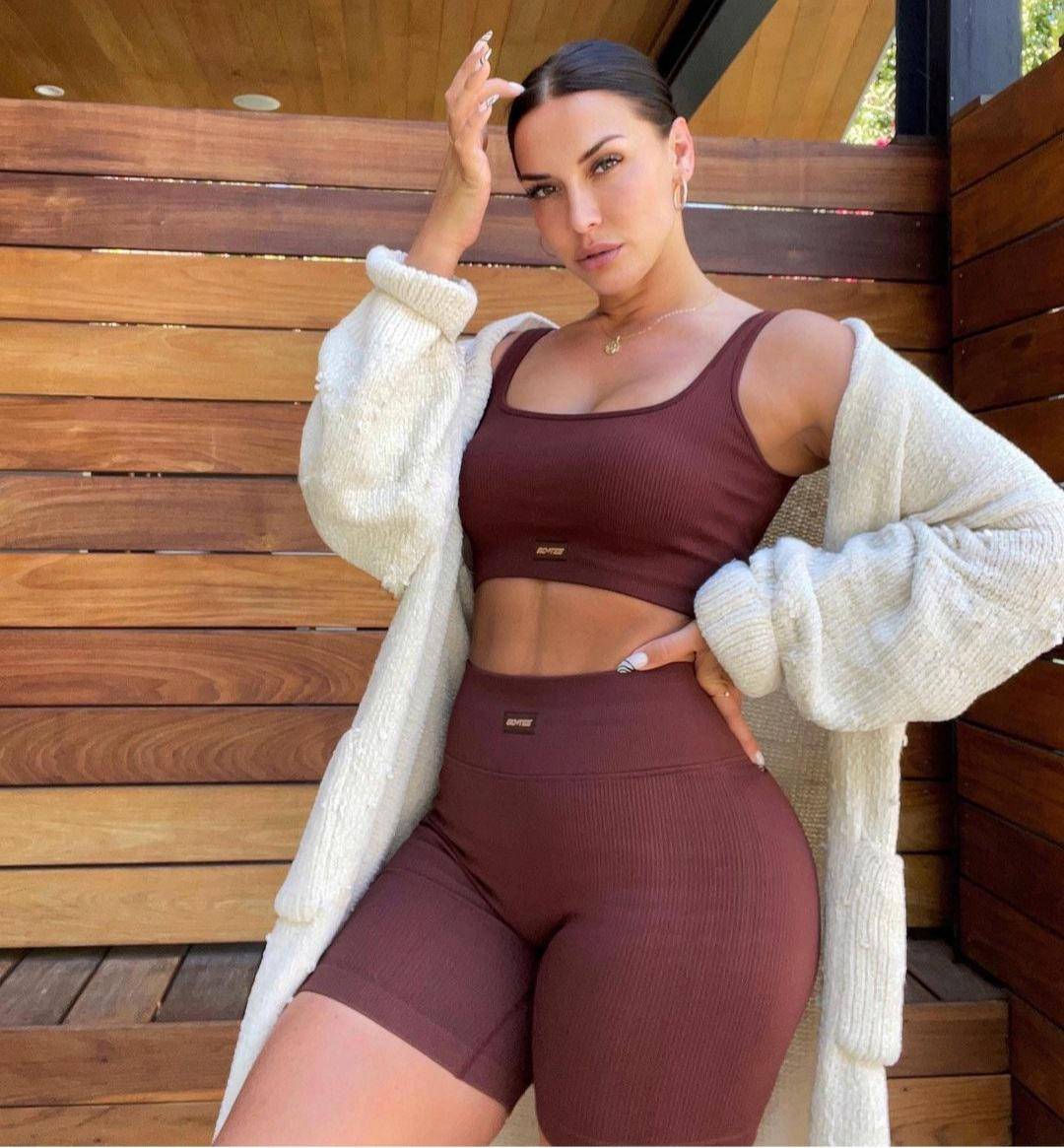 Torrie S Brown | Scrolller