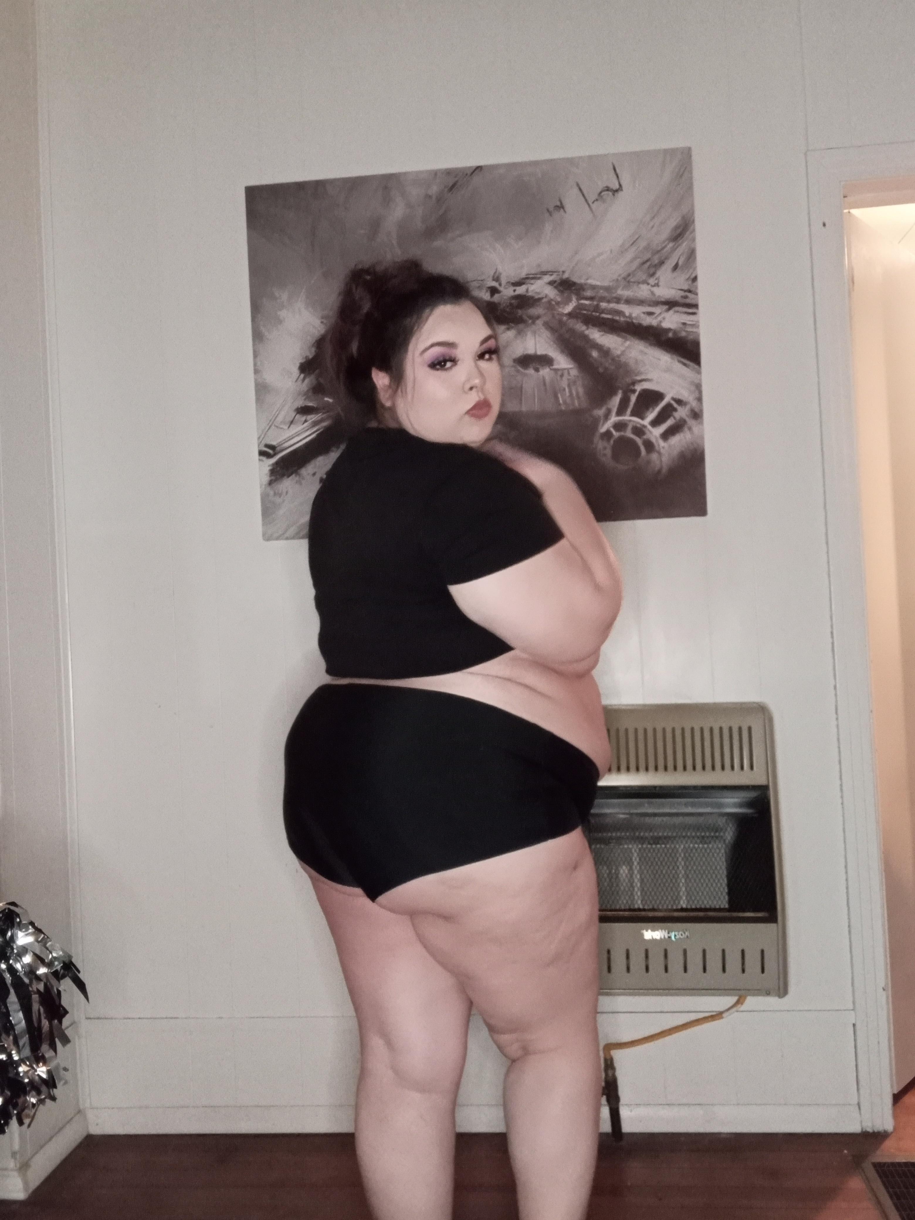 Touch me without using your hands 😋 | Scrolller