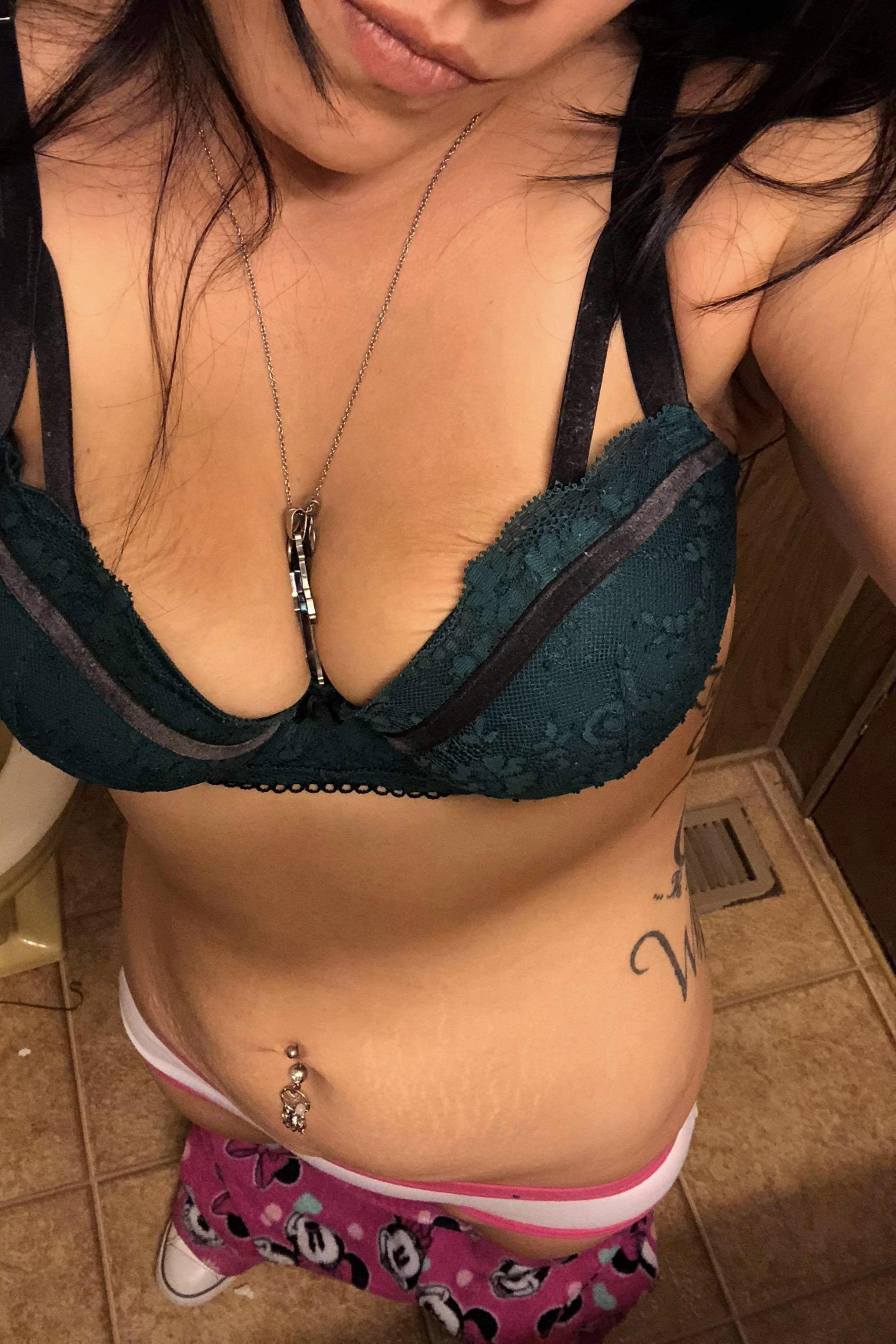 Trade for your gf or wife on kik ..maria..69 | Scrolller