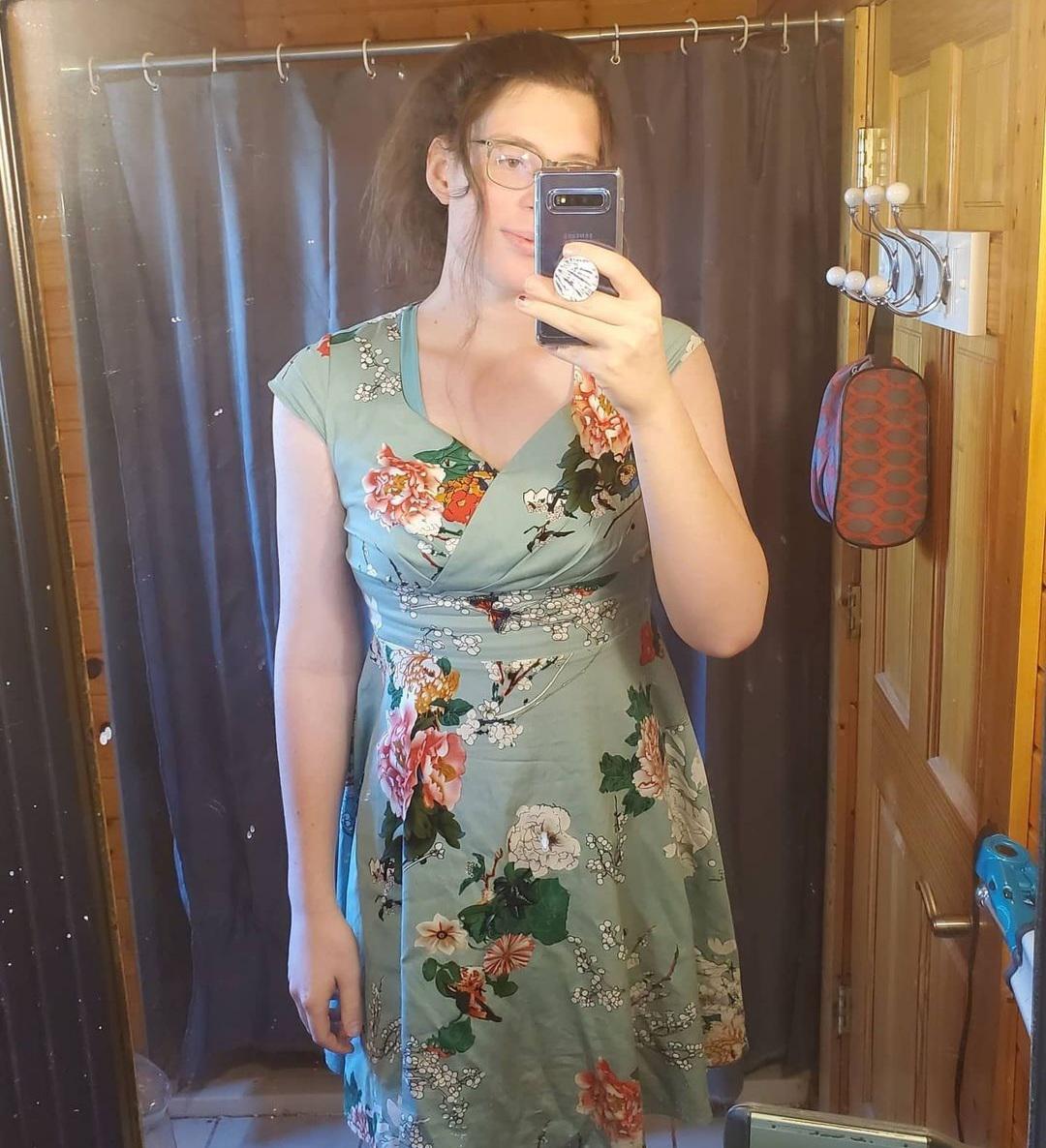 [Transwoman] I posted a couple days ago, and am now wondering the same thing with this pic. Am I ...