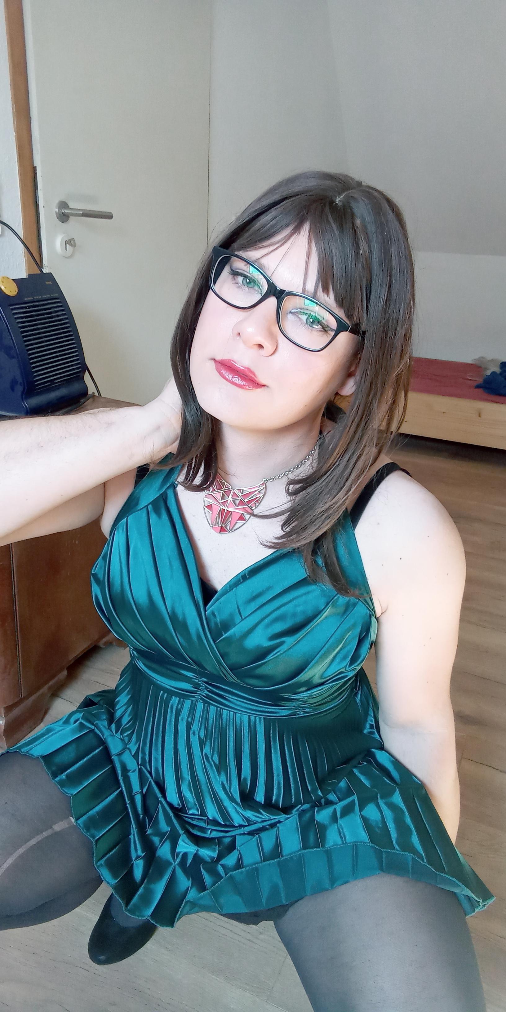 Treated myself to a stunning new dress😊 | Scrolller