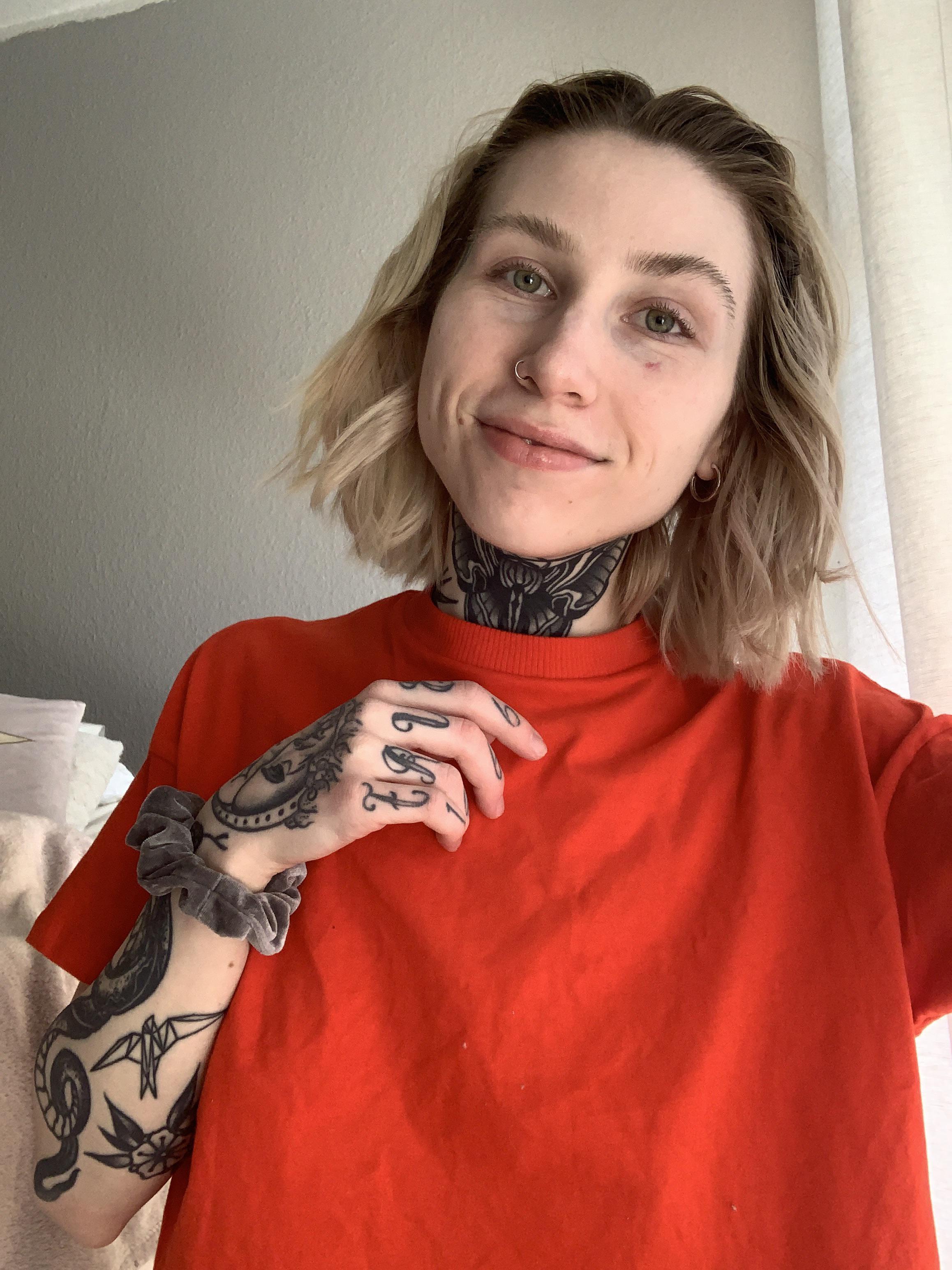 Tried a new color today :) | Scrolller