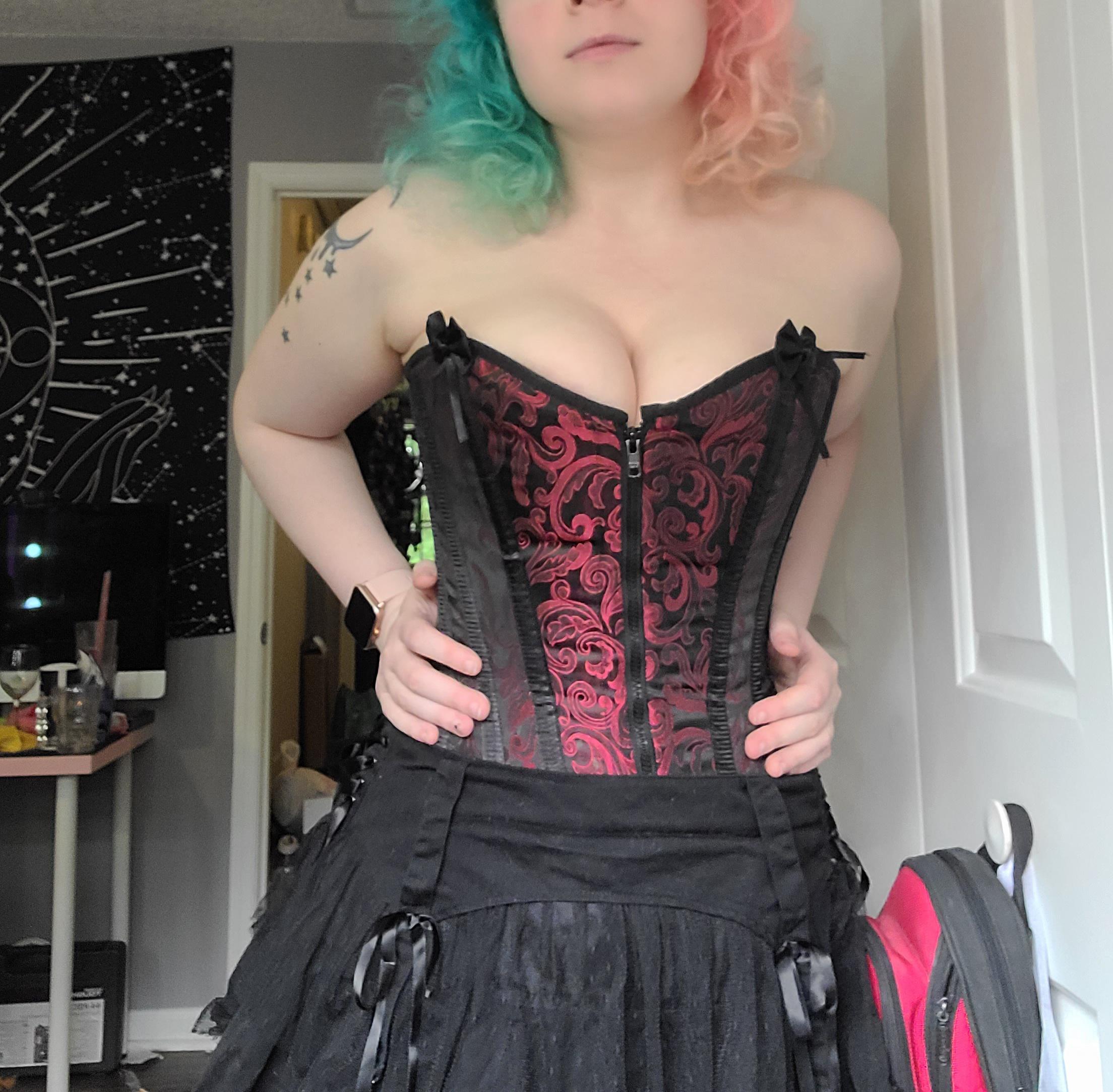 Tried on my corset ♡ Do you like? | Scrolller