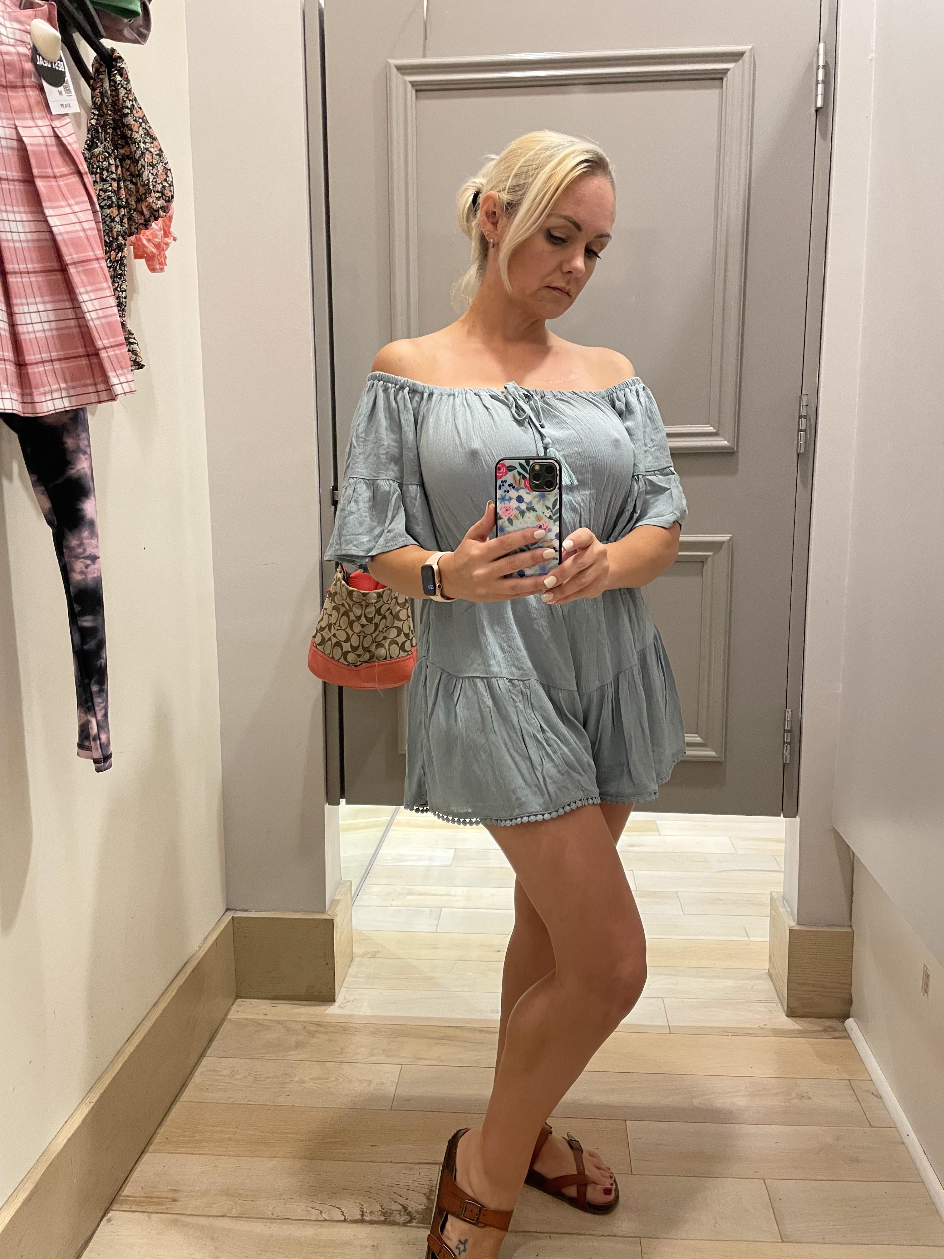 Cute in this or no? F42 | Scrolller