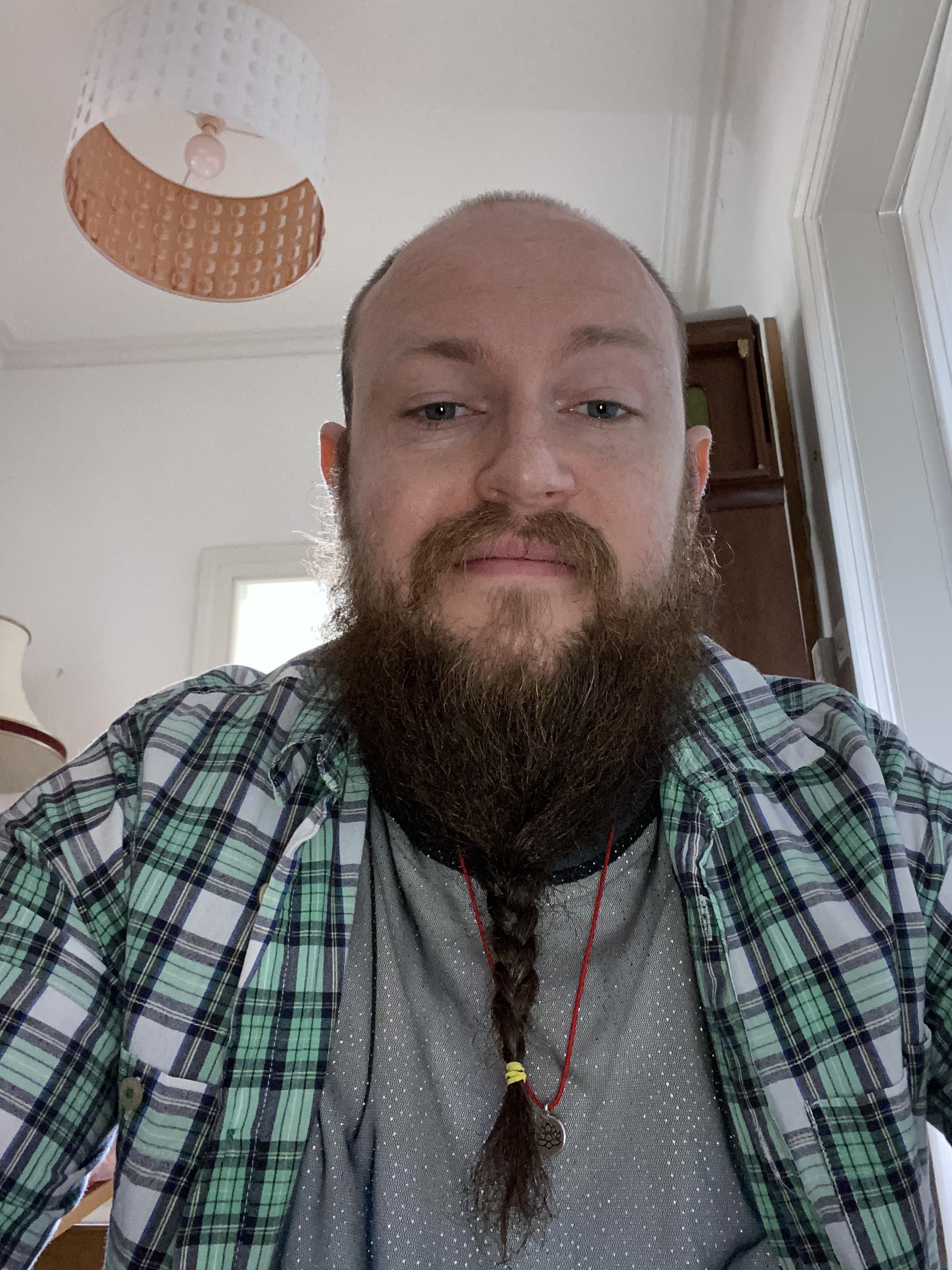 Trying something new with my beard | Scrolller