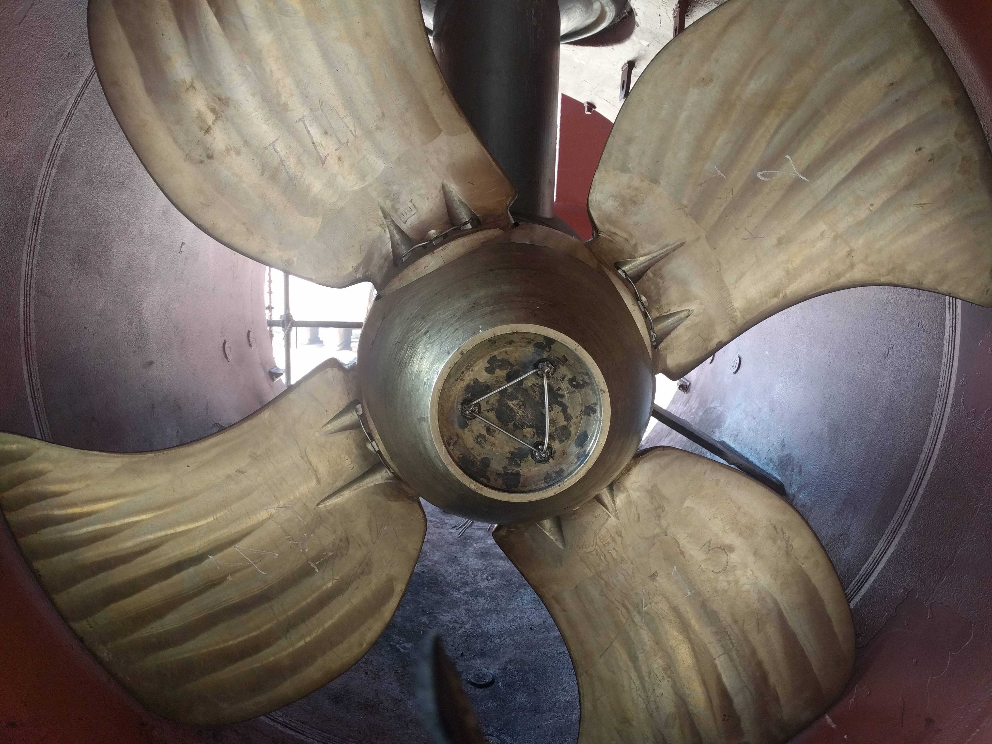 Tunnel Thruster from a supply vessel. [OC] | Scrolller