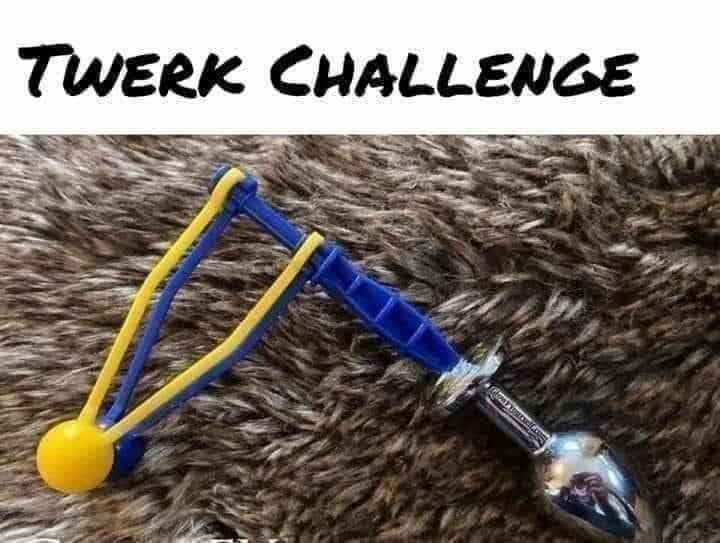 Twerk For Me Scrolller