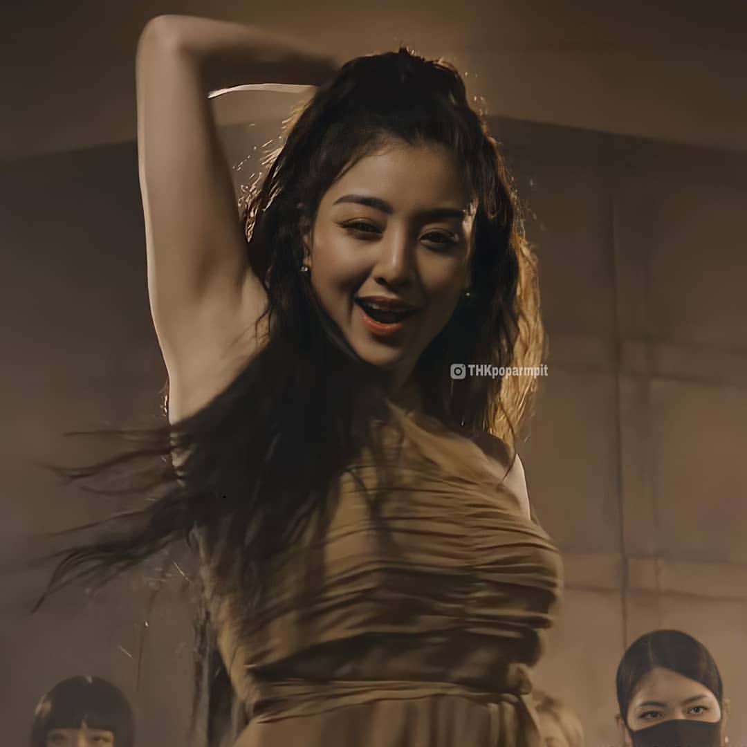 Twice - Jihyo | Scrolller