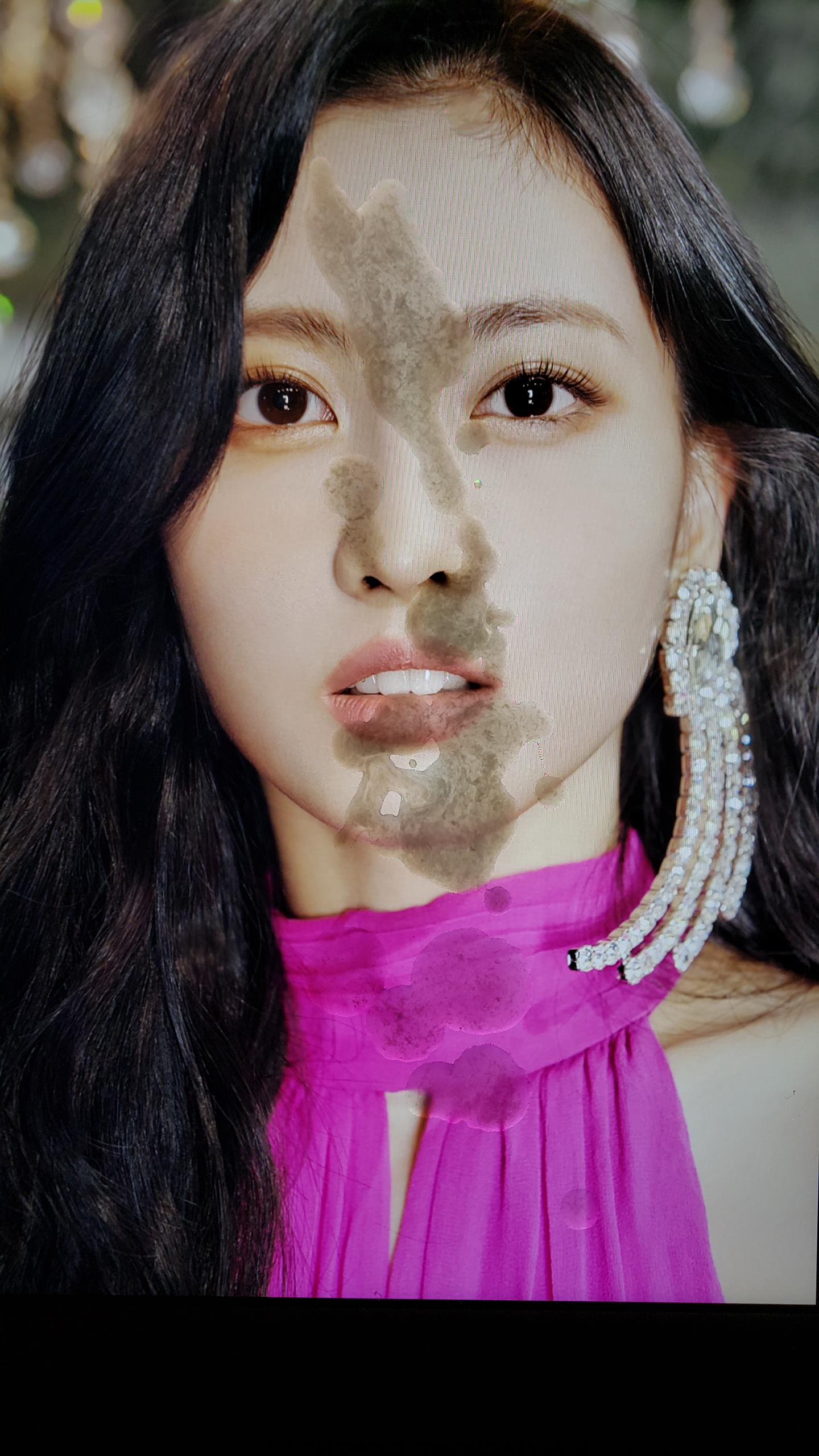 Twice Momo | Scrolller